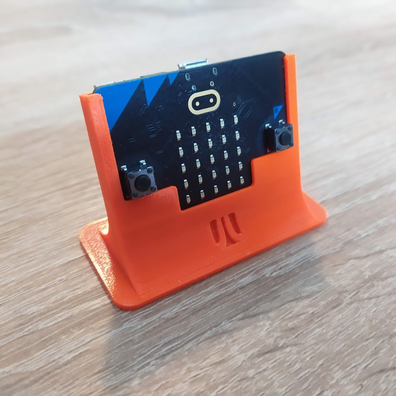 Micro:bit stand por JL Creative Studio | Descargar modelo STL gratuito ...