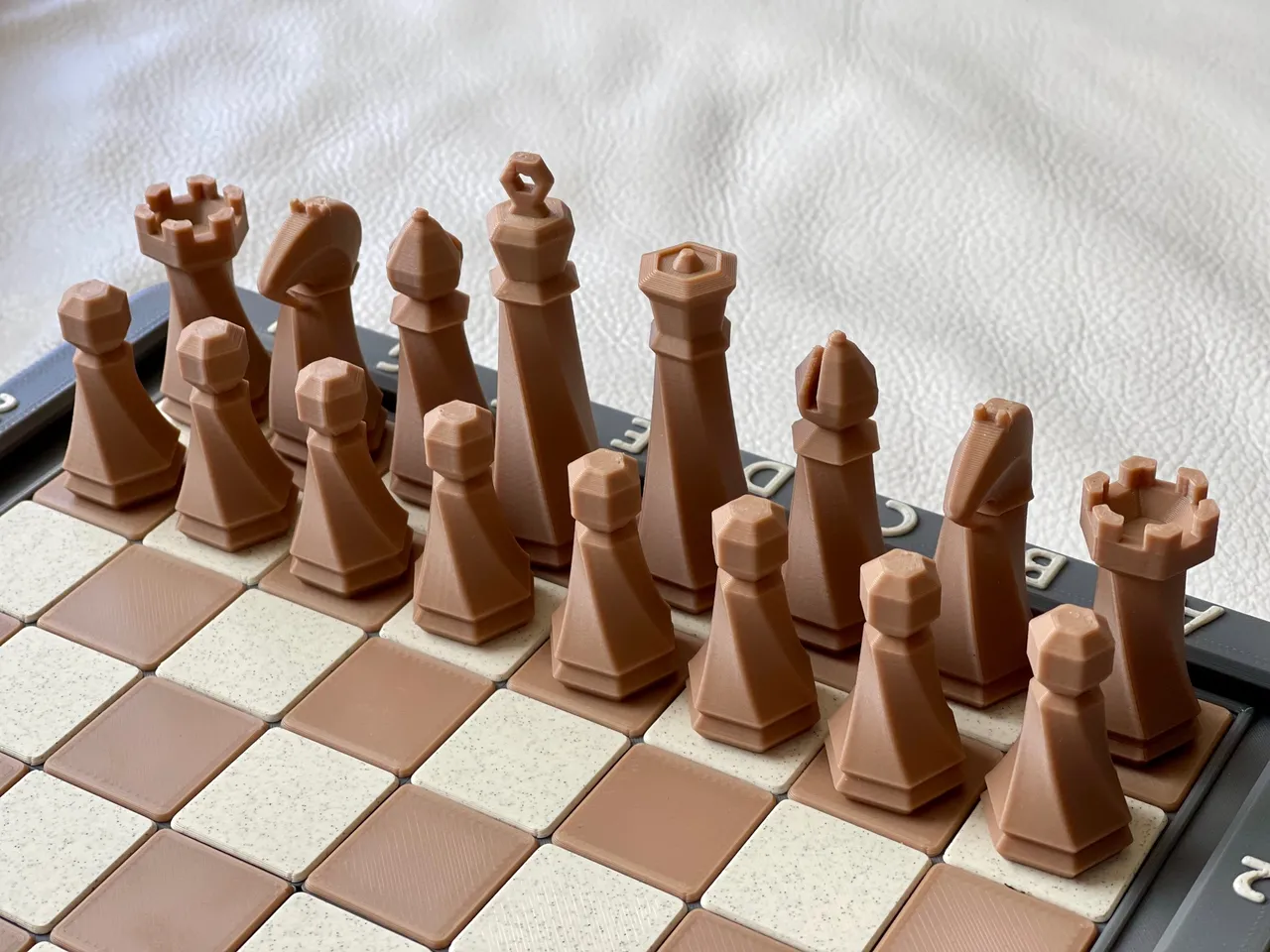 Hexagon Chess Set - magnetic, no support by vmLOGIC | Download free STL model | Printables.com
