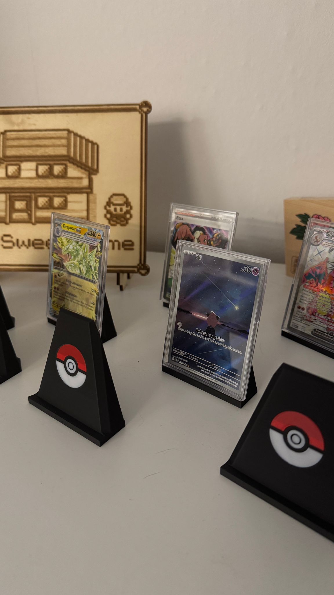 Pokemon Card Stand for Acrylic Cover by FDMBRO | Download free STL ...