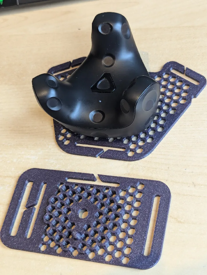 Vive Tracker Chest Mount with positioning pegs by Ed James | Download ...