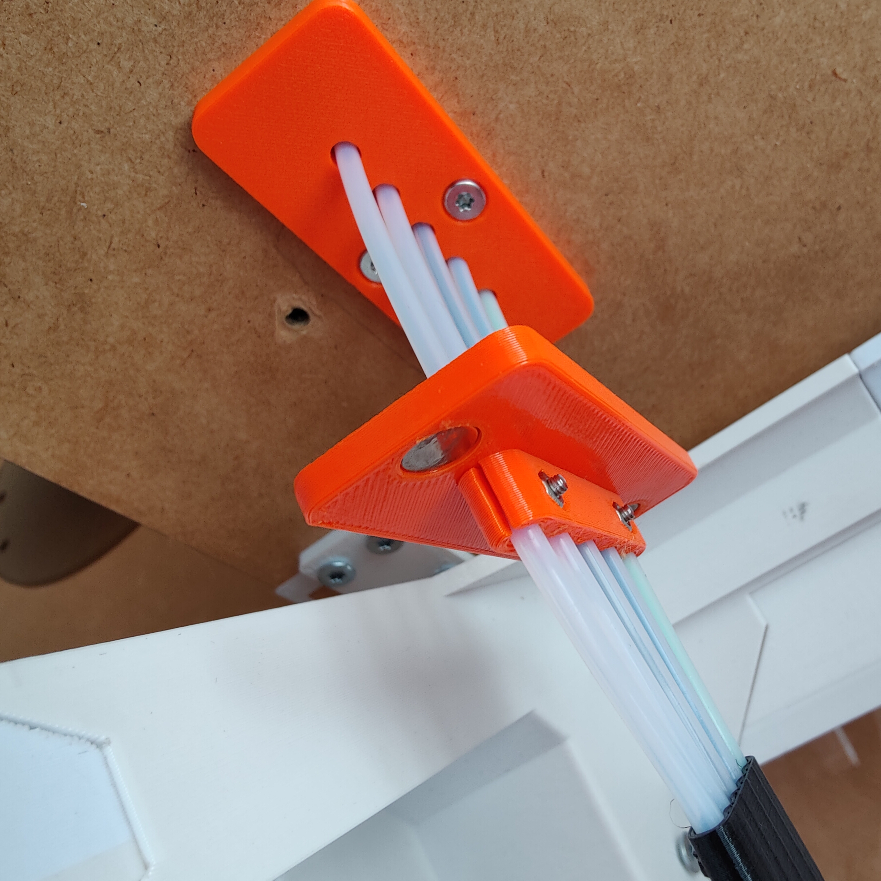 PTFE tube pass for MMU systems on Ikea LACK-table par Axun ...