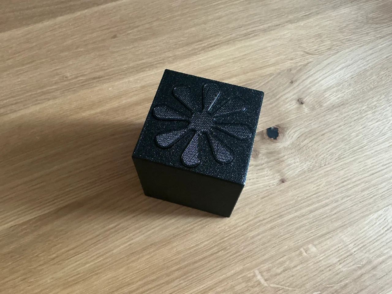 Impossible Vortex Screw Cube by AWSW | Download free STL model ...