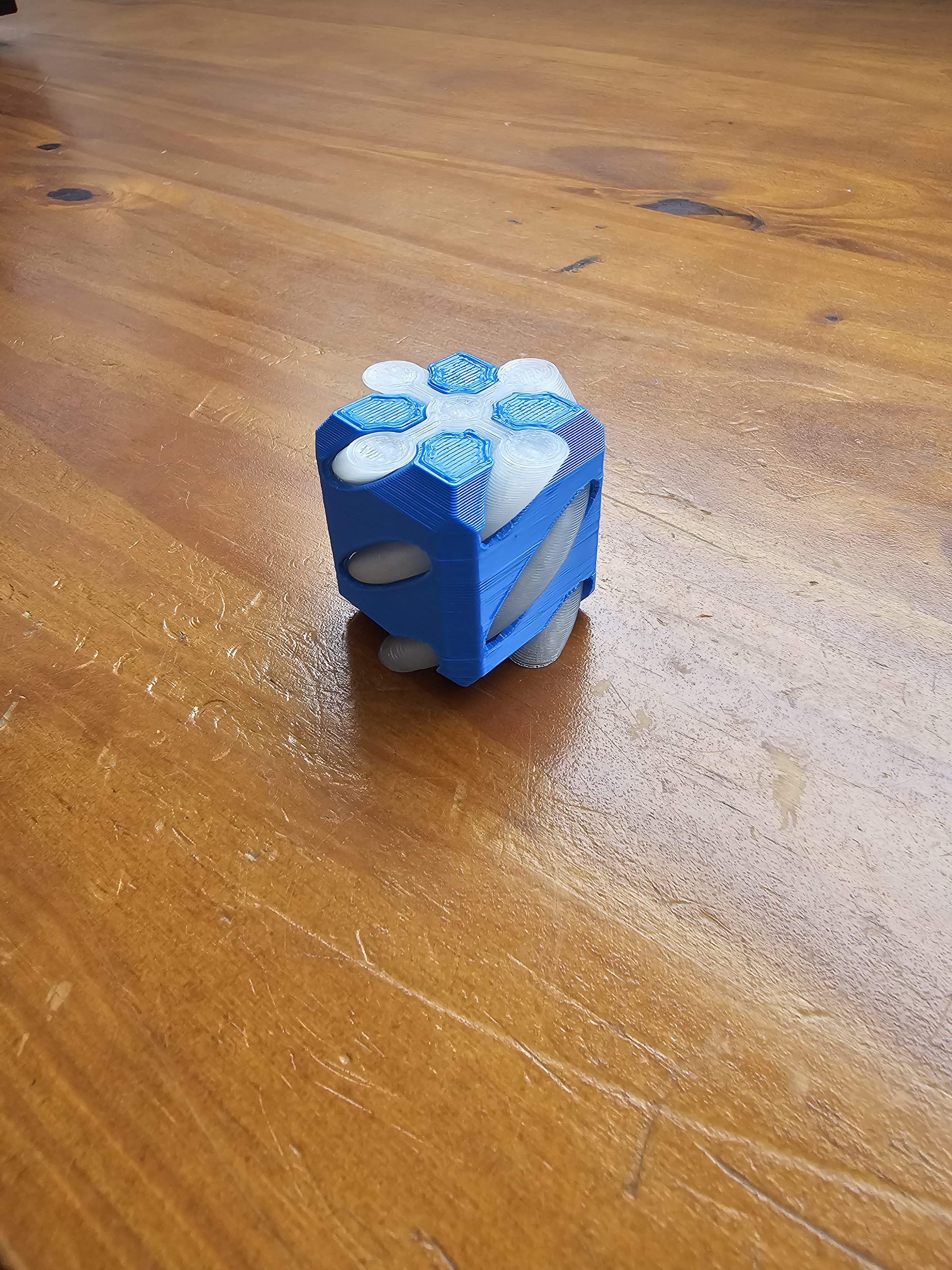 Cube and helix, impossible passthrough illusion by Brujo3d | Download ...