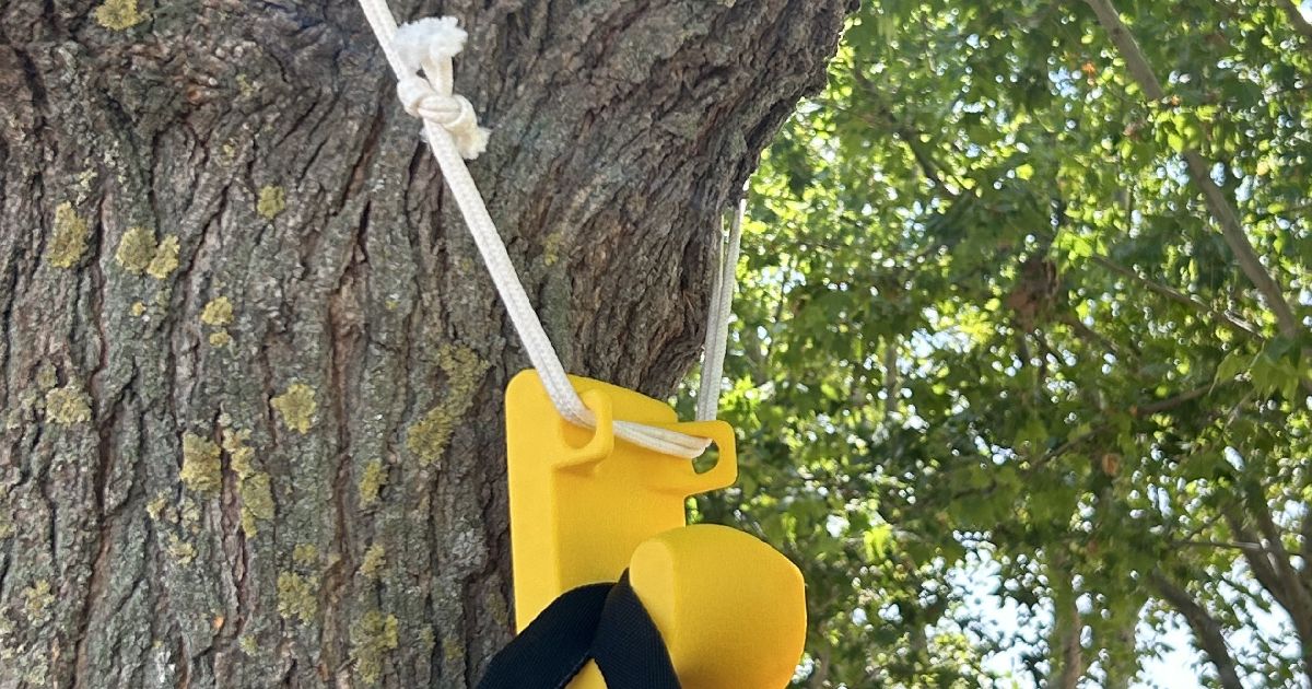 Backpack Hanger for Tree by BrunoRC | Download free STL model ...