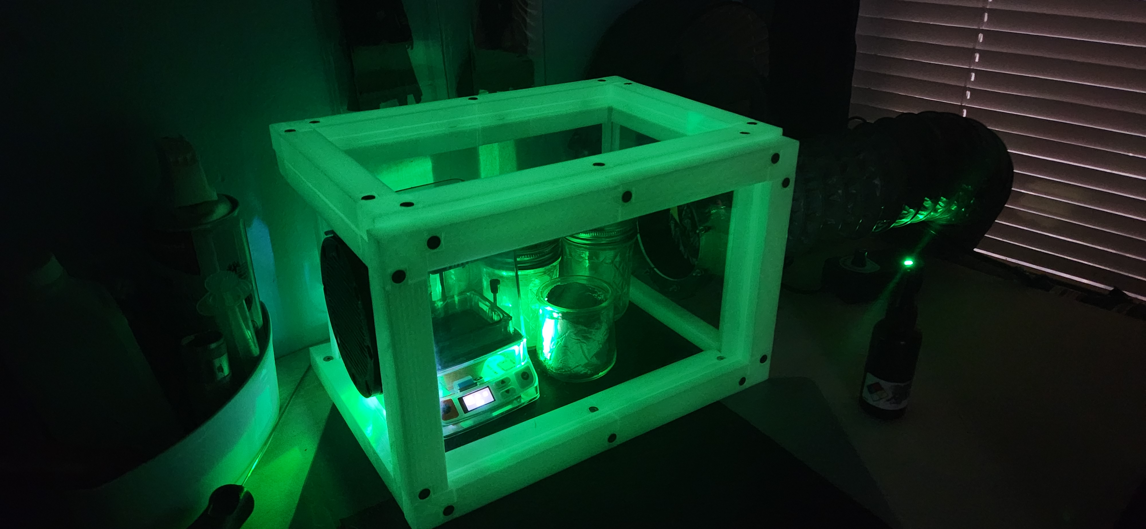 Tiny Enclosure for TinyMaker by Mike Dorries | Download free STL model | Printables.com