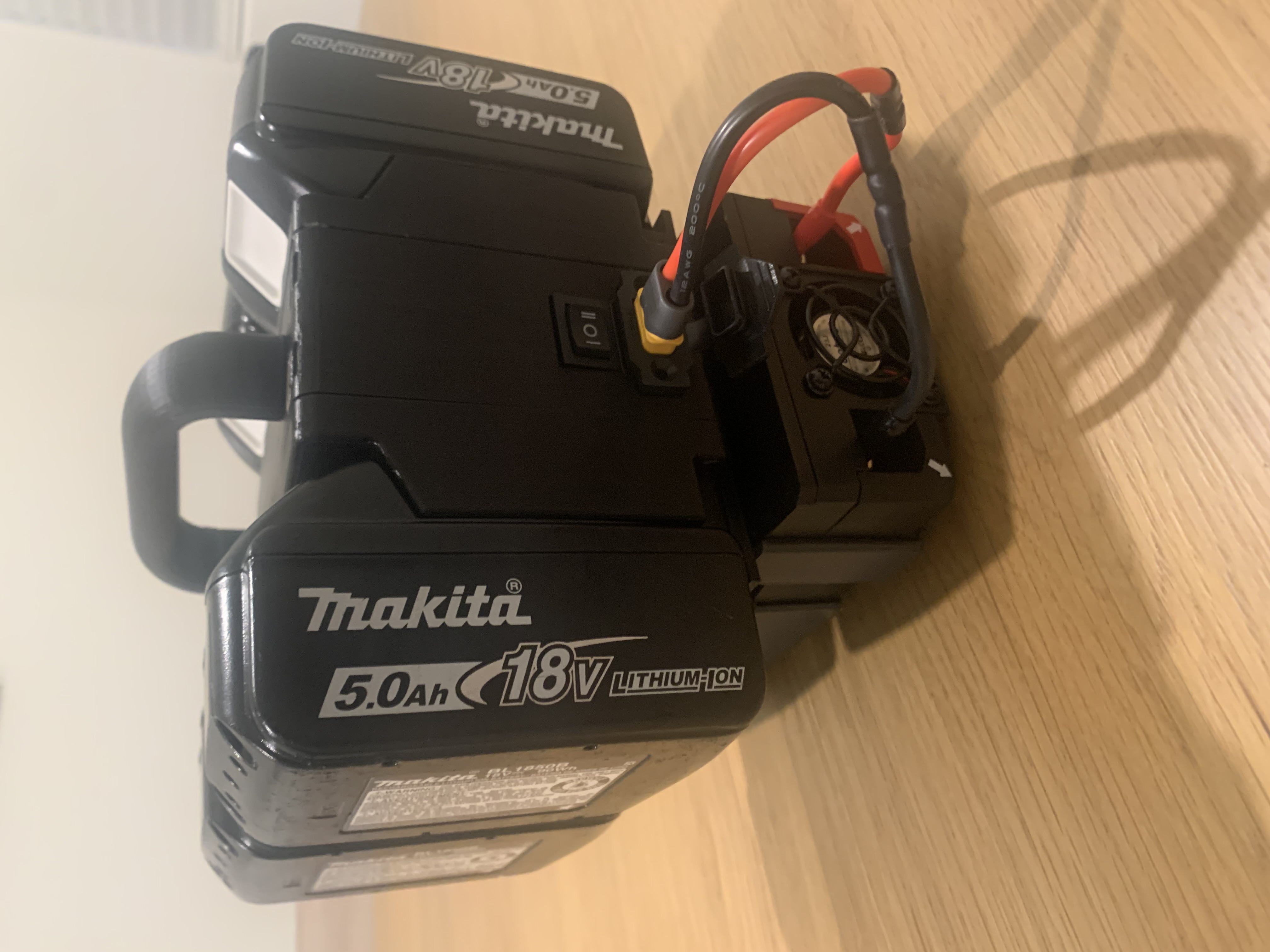 Makita Power Station - Type A & C Fast Charging, Quick connect for 120V ...