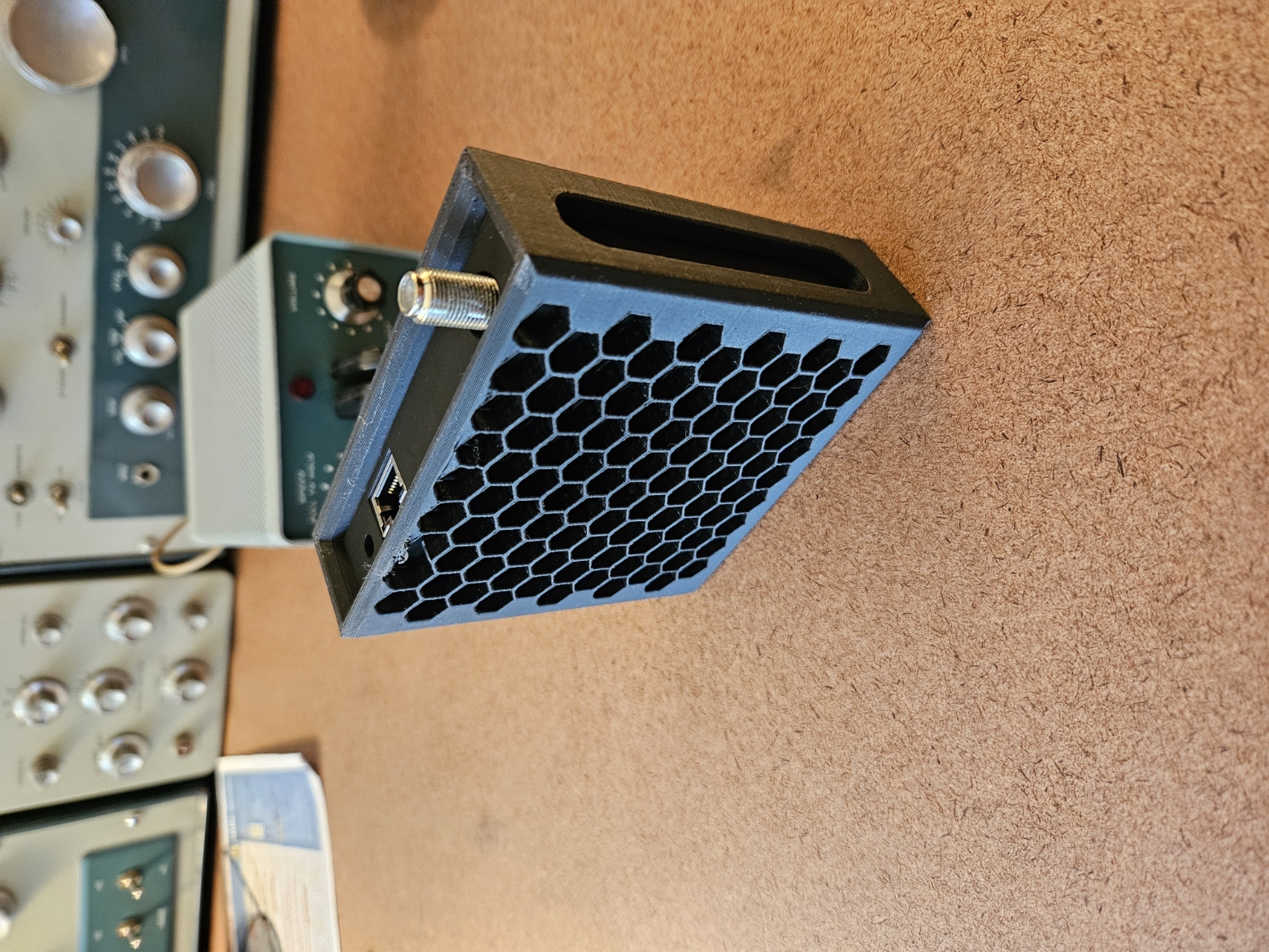 HDHomeRun Duo wall mount by nvertedflyer | Download free STL model ...