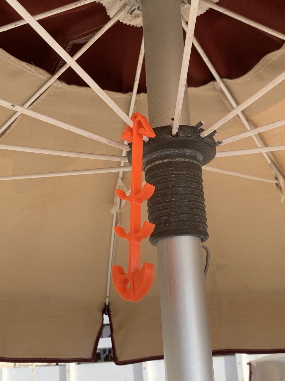 LISCA - Hanger for objects and clothes by Simone Spezzigu | Download ...