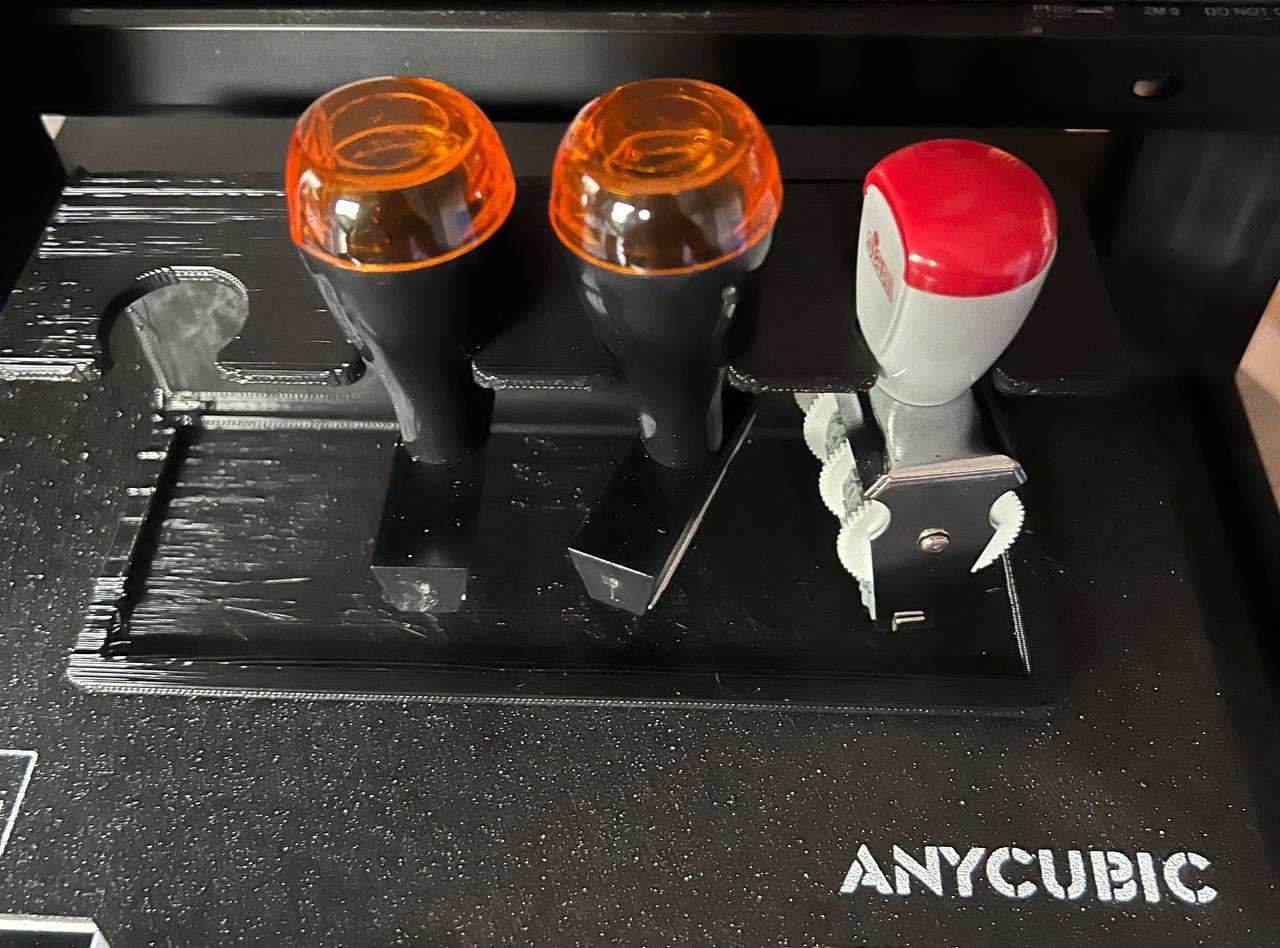 Holder for 4 stamps by Max | Download free STL model | Printables.com