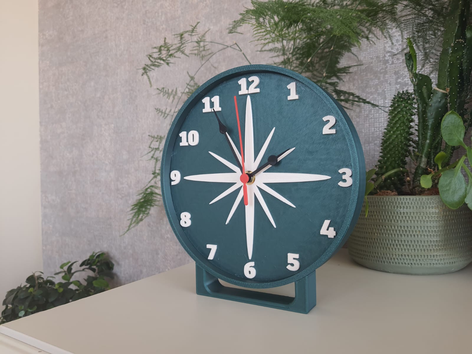 Large Desk Clock Design by sercan küçükbaltaci | Download free STL ...