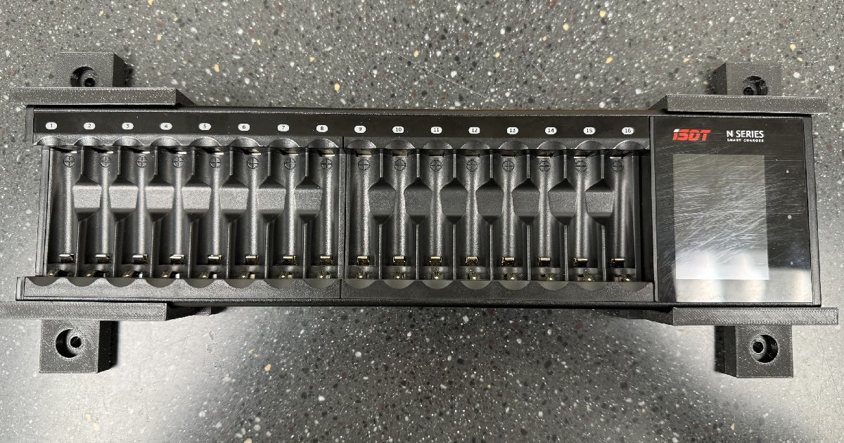 ISDT N8 N16 N24 Battery Charger Bracket by Kornnugget | Download free ...