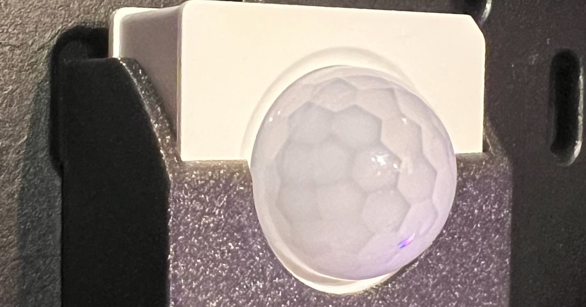 Skadis Sonoff Motion Sensor Mount by Anisee | Download free STL model ...