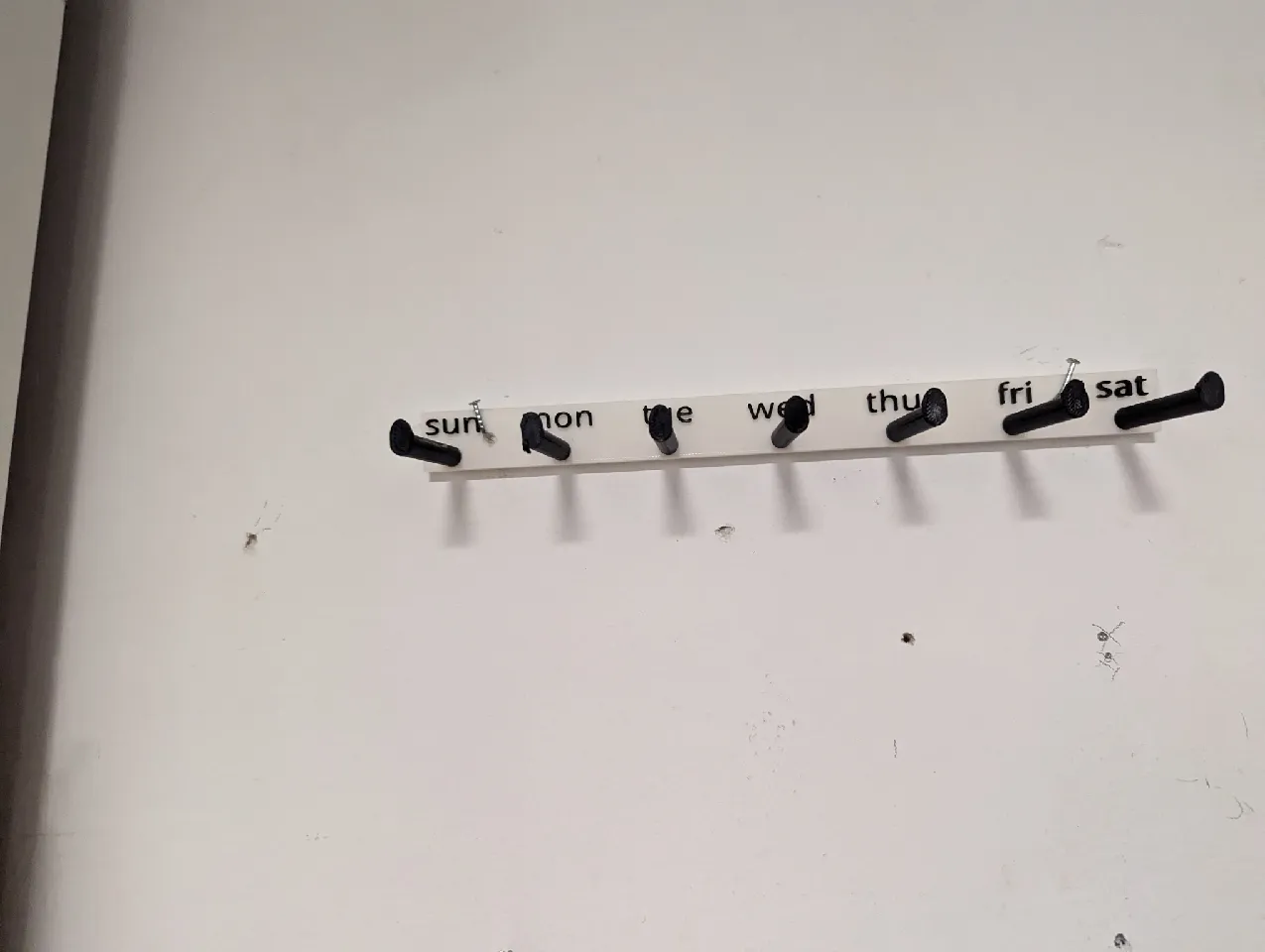 simple minimalist key holder by ofer feldman | Download free STL model ...