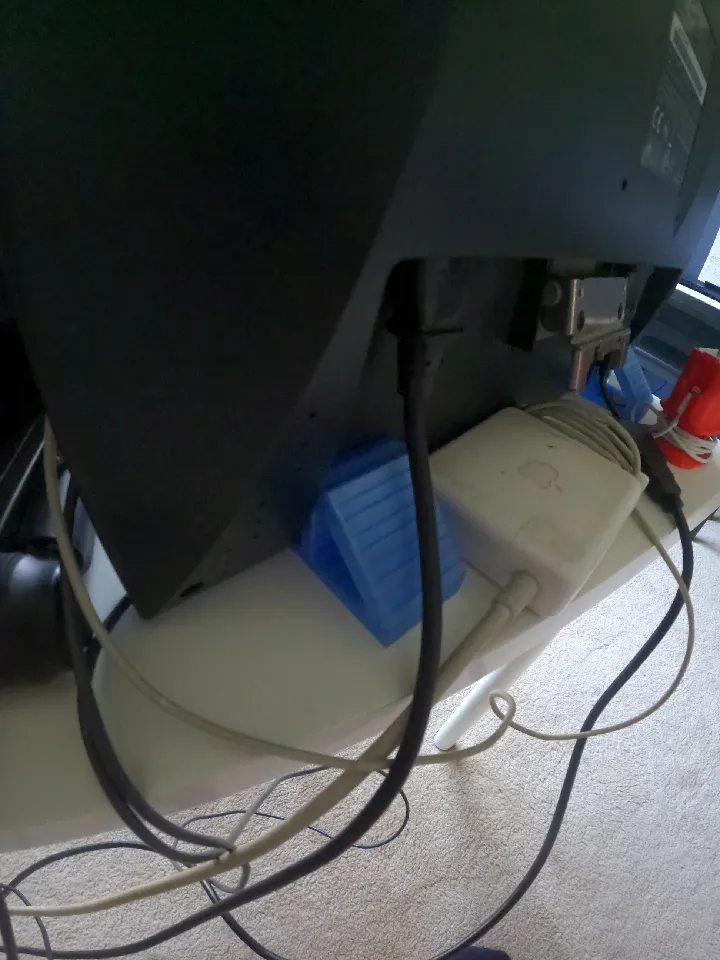 Monitor Stand by Gavin Pyle | Download free STL model | Printables.com