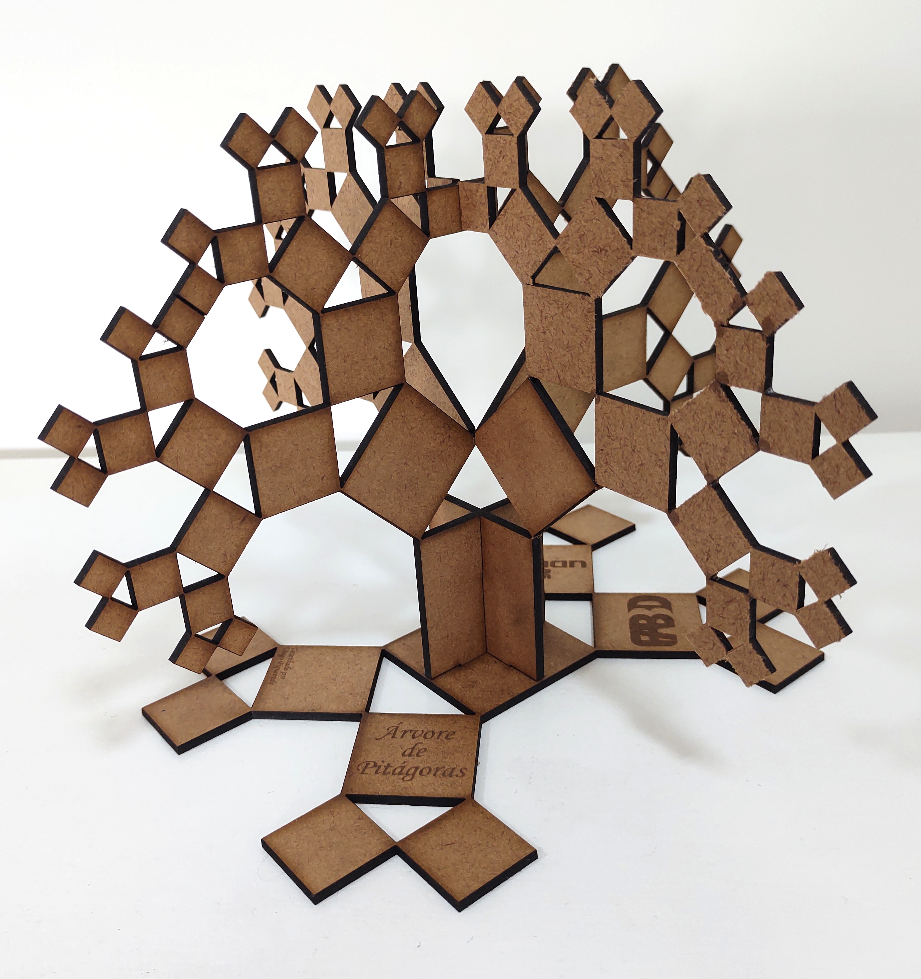 Pythagoras tree (for 3D print and laser cut) by Fab3D Udesc | Download ...