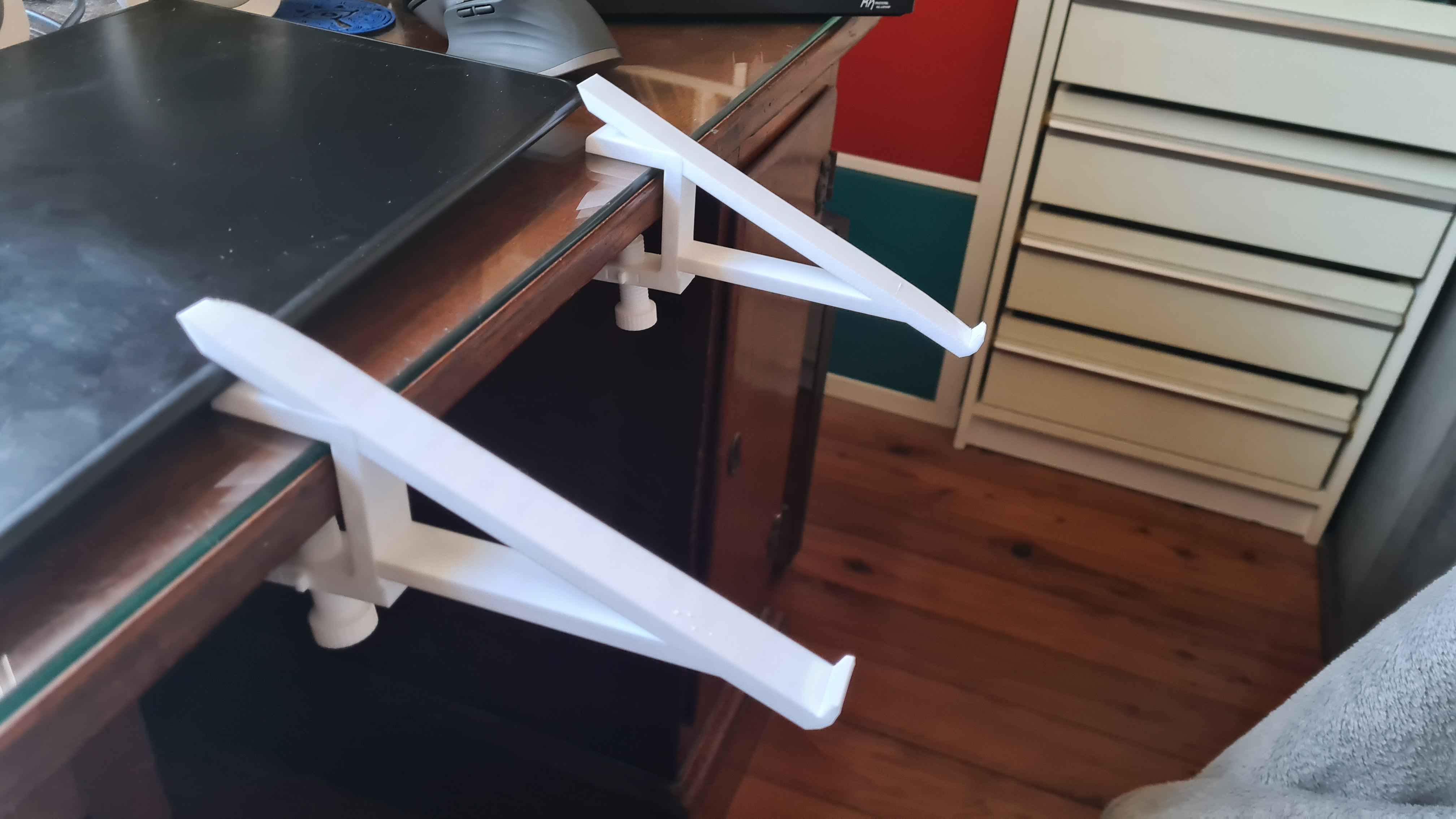 moderately engineered desk clamp drawing table holder by Shaun Hillberg ...