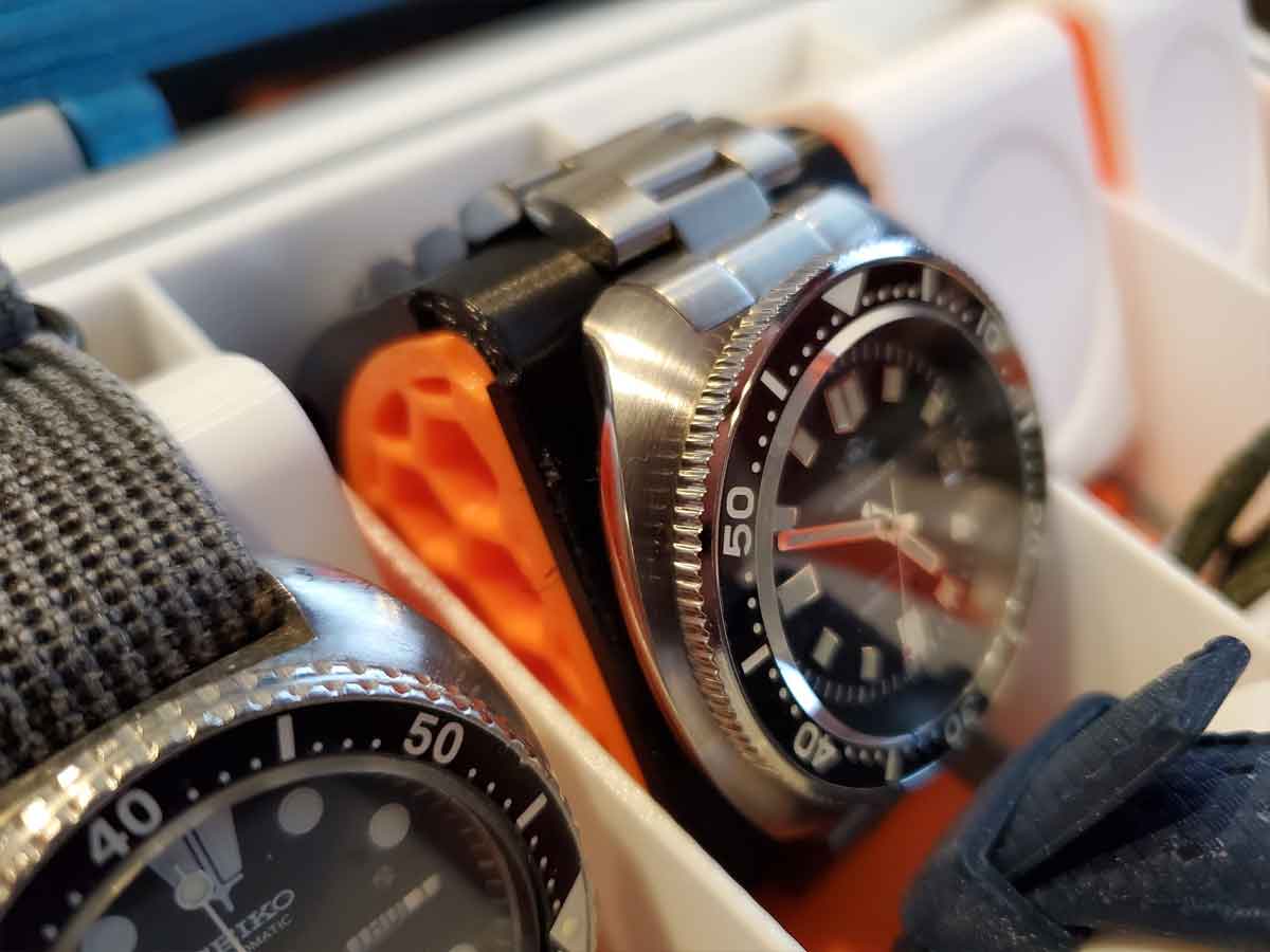 Gridfinity Watch Stand v3.0 for Even Larger Watches (Fourth Remix) by ...