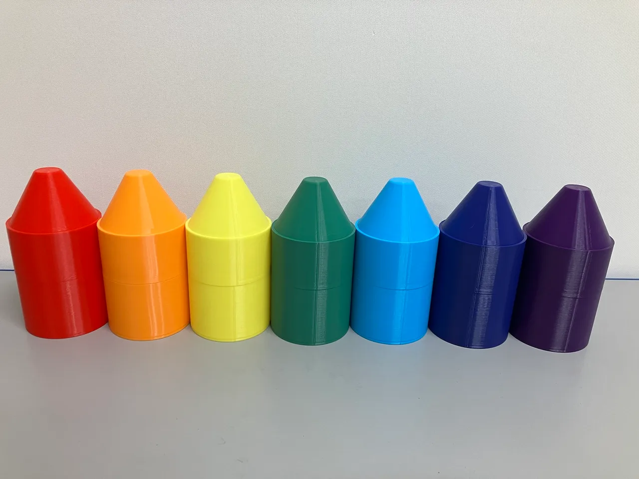 Crayon-shaped Crayon Container by Park Jin | Download free STL model ...
