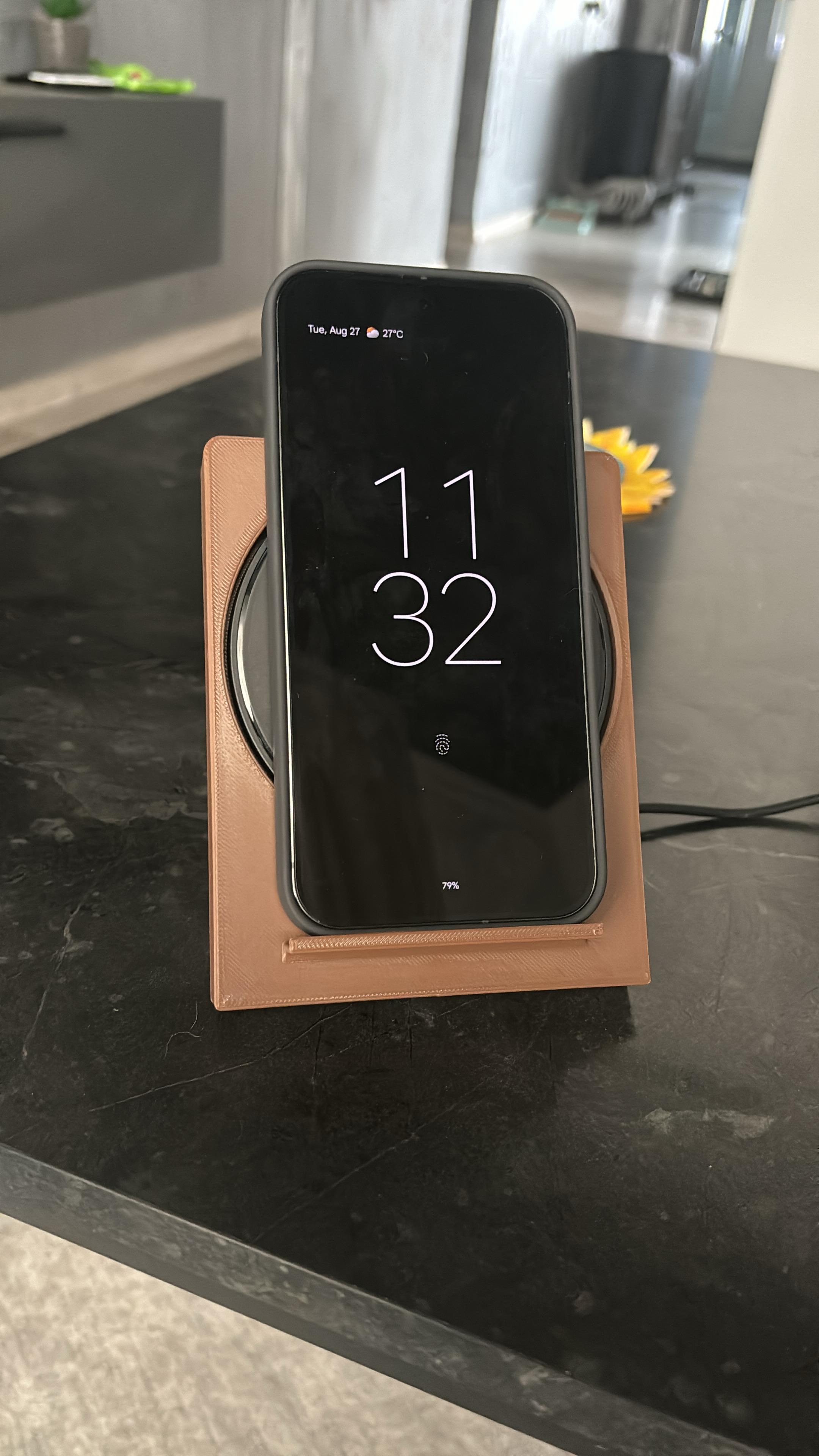 Mobile Phone collapsible wireless charging station by Bogdan Tanasa ...