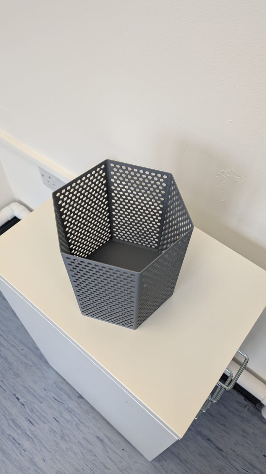 small bin by JV | Download free STL model | Printables.com