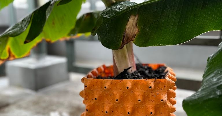 Massive Root Growth Air Pruning Pot V2 by CodeName X | Download free ...