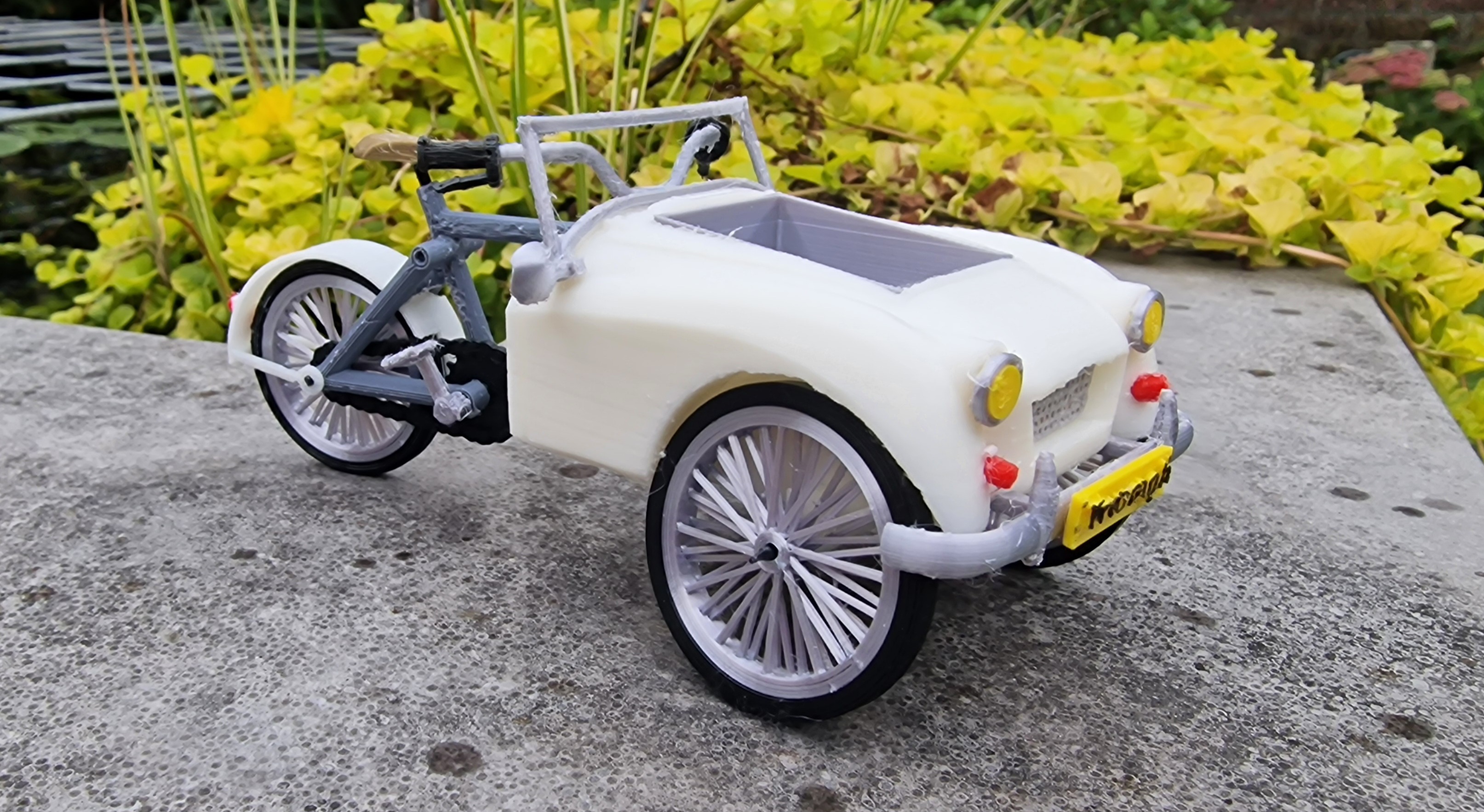Tricycle Triumph TR2 (5e of 5 models) Designer Ed van der Heijden. by ...