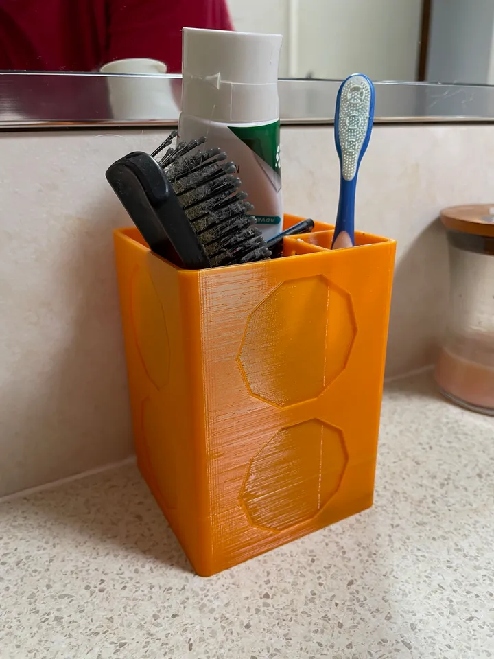 Tooth Brush Container by DLYNC Industries | Download free STL model ...