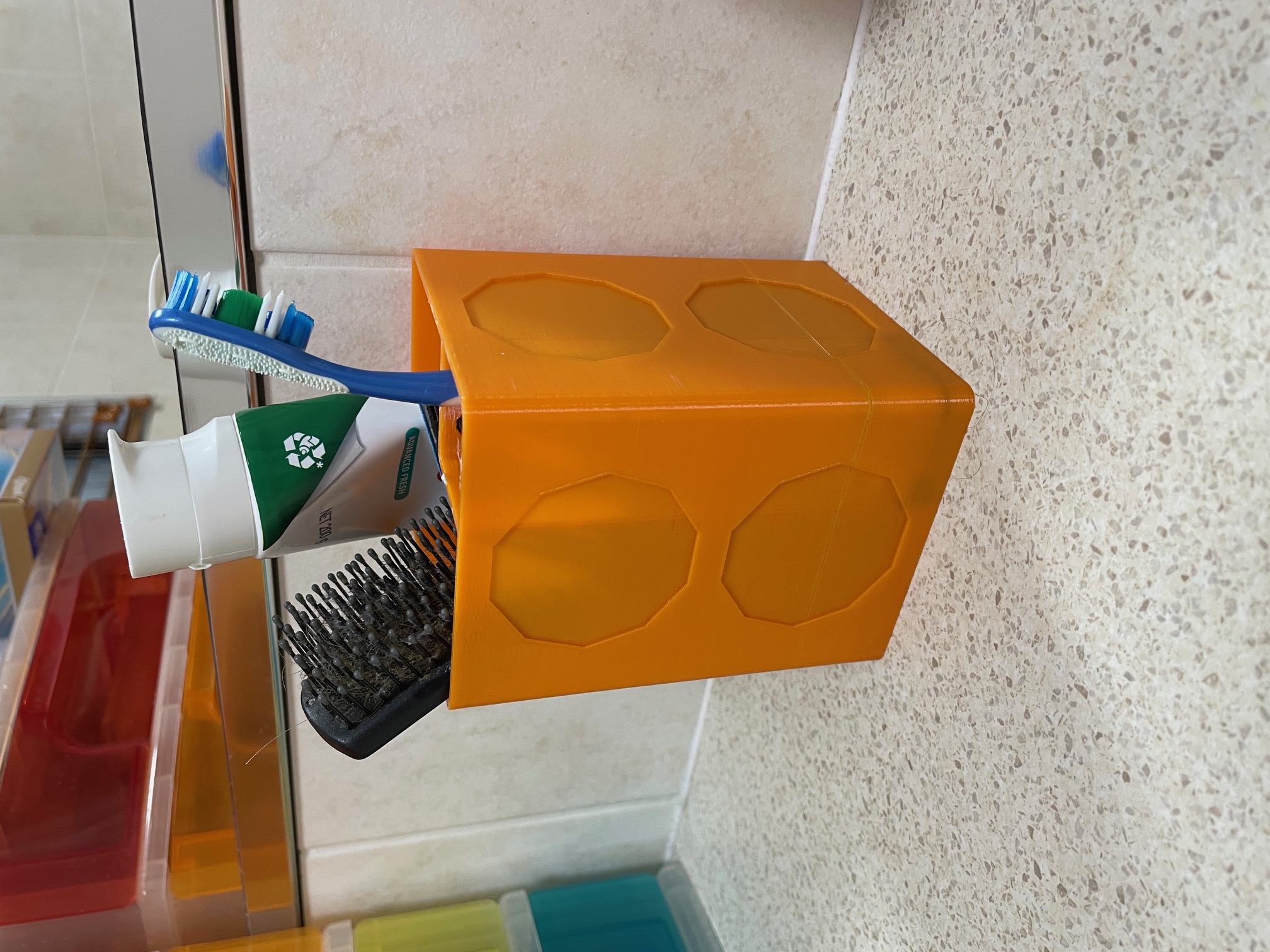 Tooth Brush Container by DLYNC Industries | Download free STL model ...