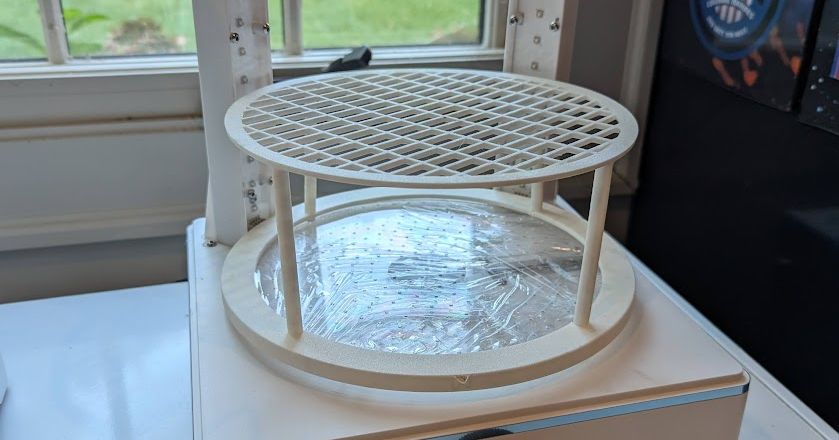 Stackable riser/turntable for resin 3d printer UV curing stations by ...