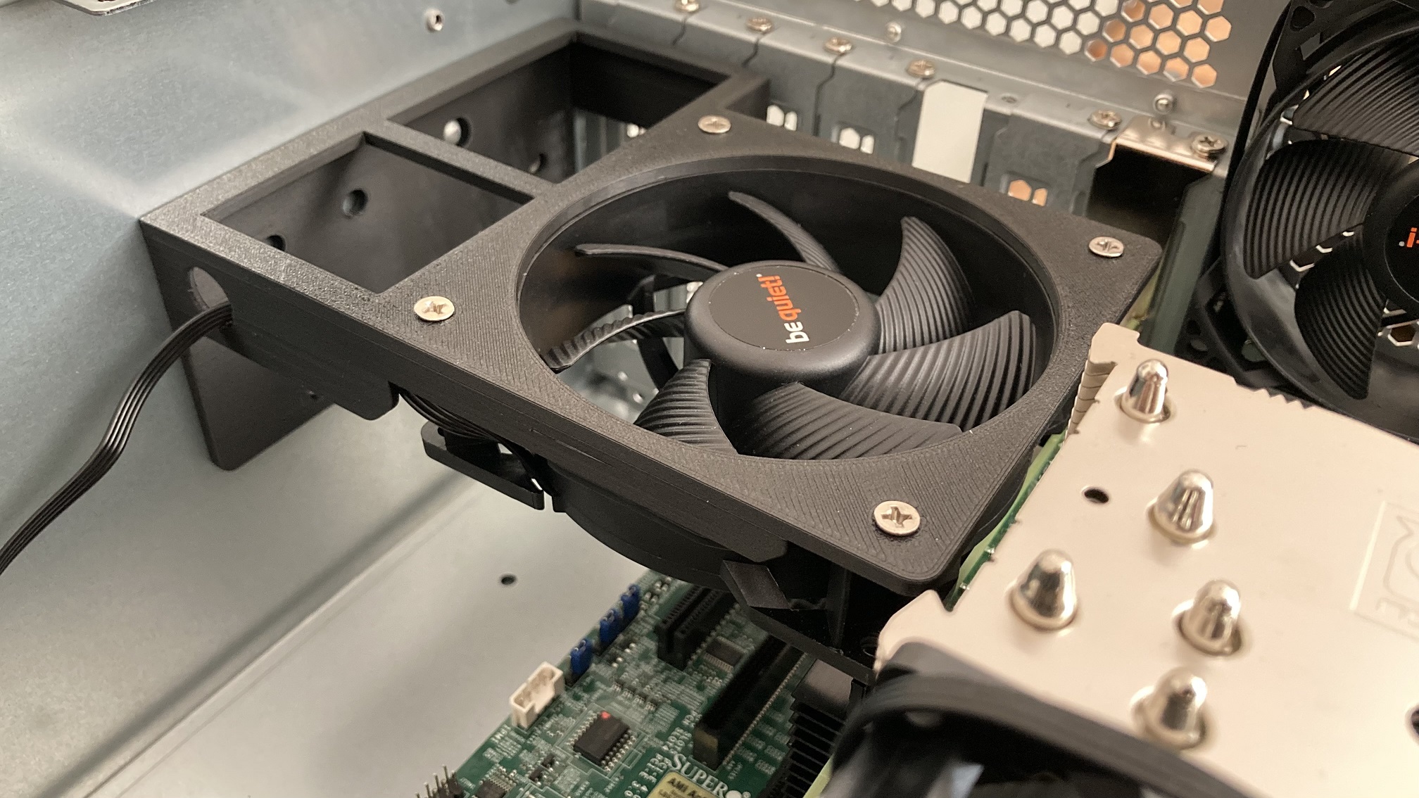 PCI(e) Fan Mount 92mm - SilverStone RM400 / RM42-502 by sk | Download ...