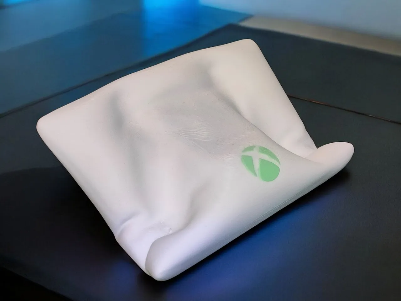 Xbox Controller Soft Pillow Stand by TomczukCustoms | Download free STL ...