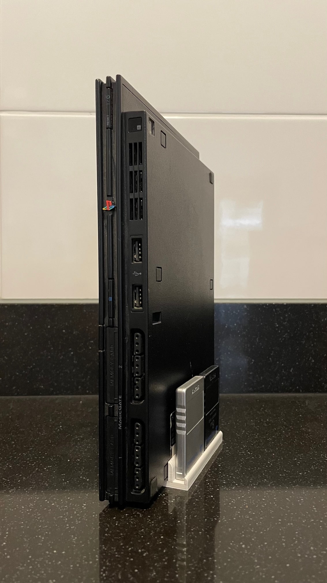 PS2 Slim vertical stand with Memory Card slot by ShadowMoses | Download ...