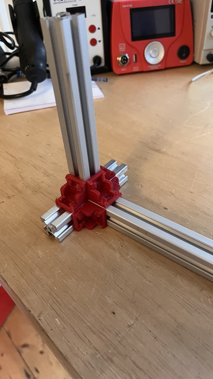 20x20x20 Friction Right Angle Bracket by Scott Gibb | Download free STL ...