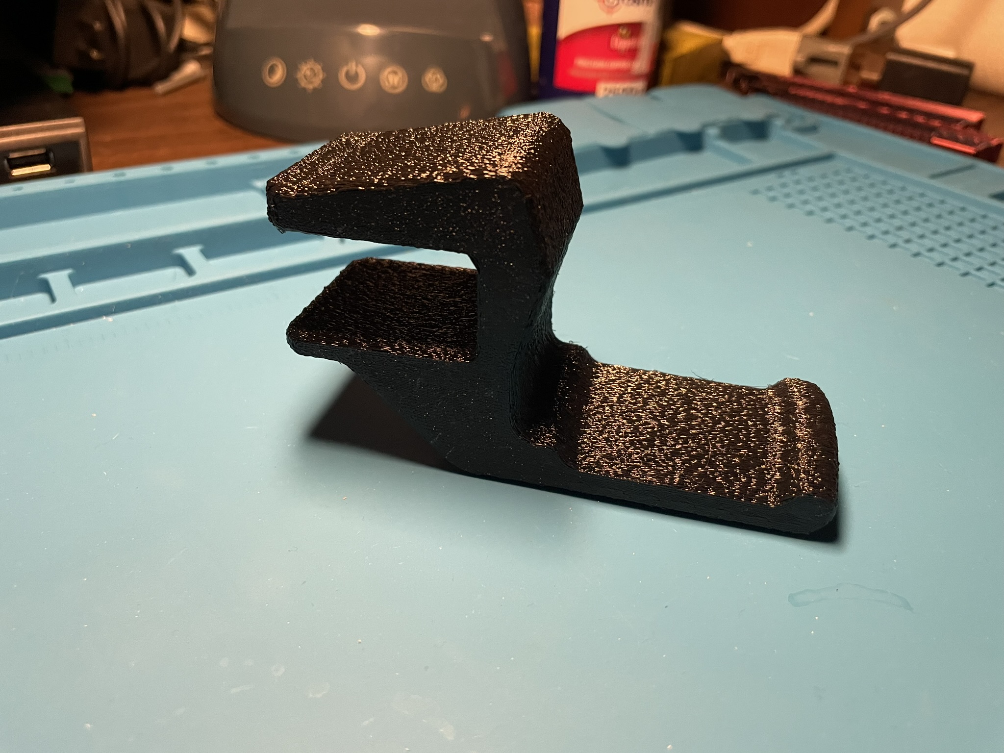 TPU Headphone Holder by Wendell Shrewsbury | Download free STL model ...