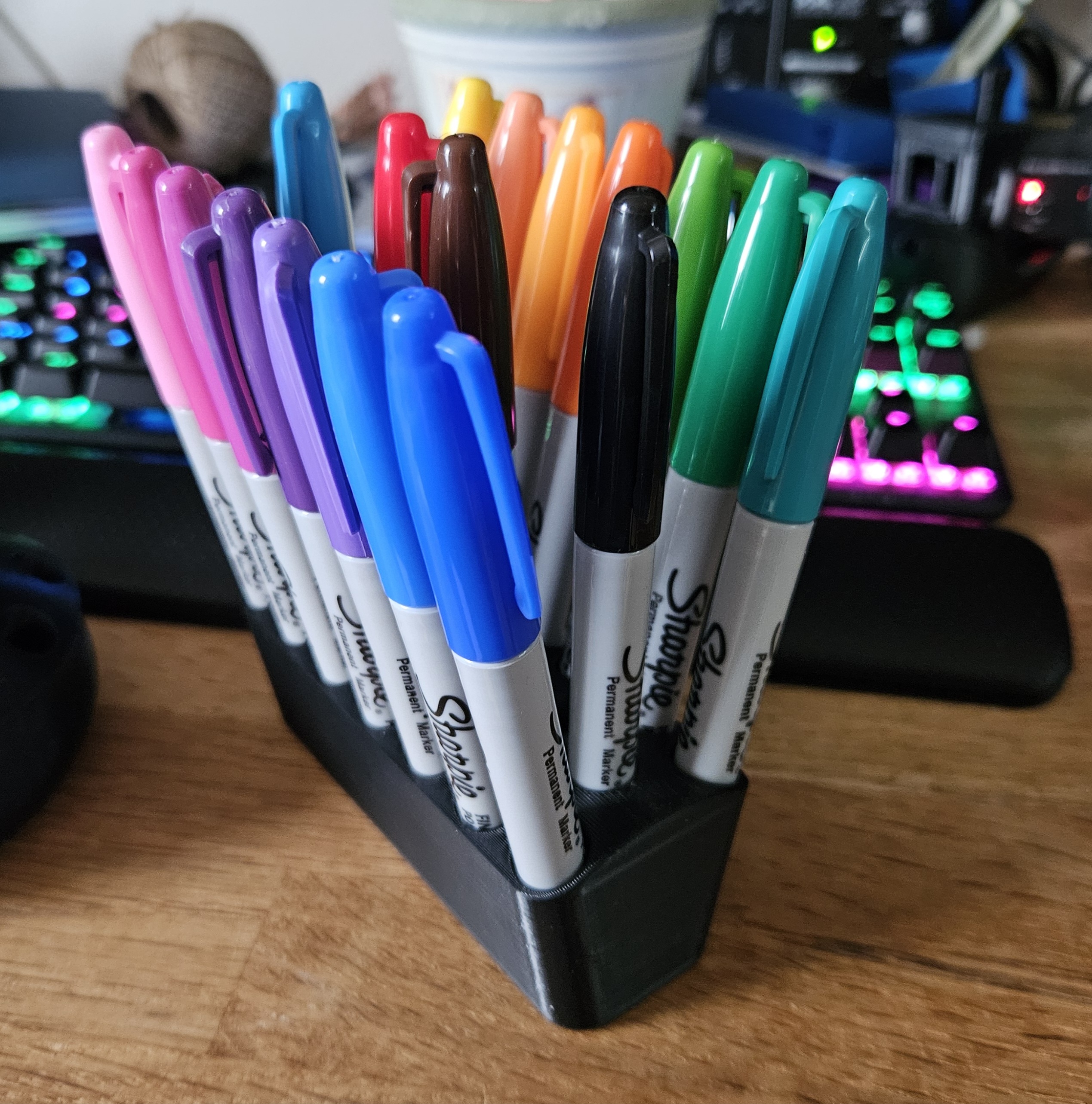 Sharpie Holder - "Flat" Version (20 holes) by TeknikFrik | Download ...