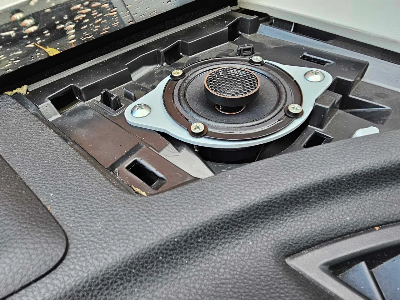 Subaru Forester SK Tweeter Bracket Dash (Midrange) by William Brack ...