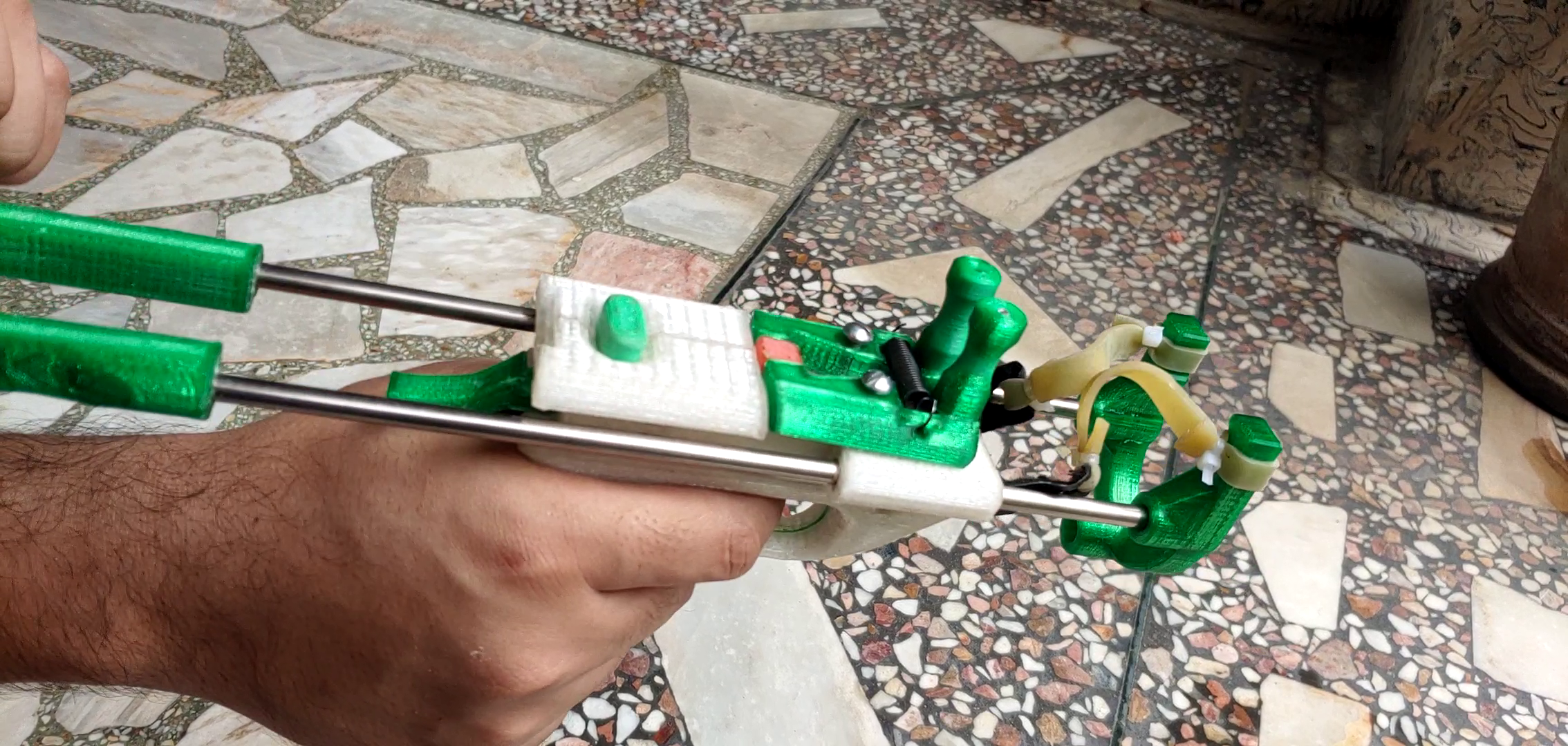 Easy to build 3D printed Slingshot autorstwa Shoaib Khan | Pobierz ...