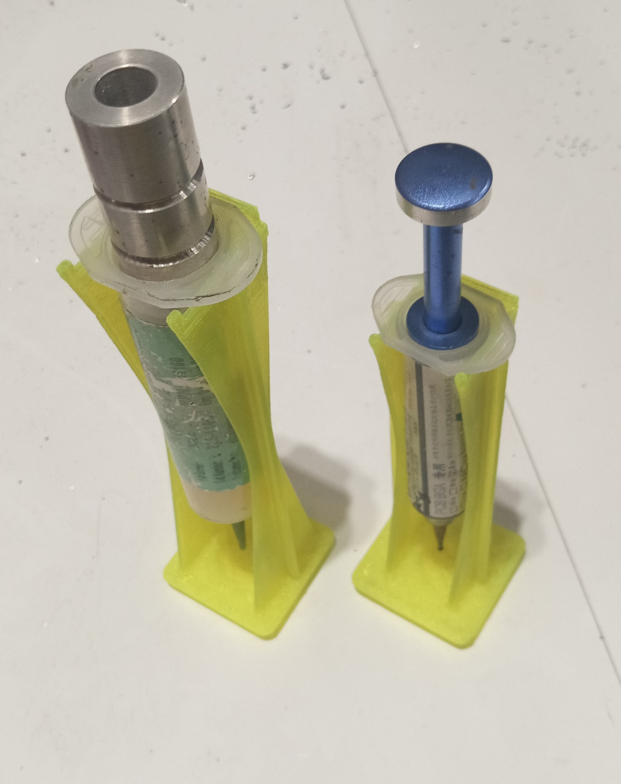 Gridfinity Flux / Solder Paste / UV Mask Syringe stand 10cc & 30cc by ...
