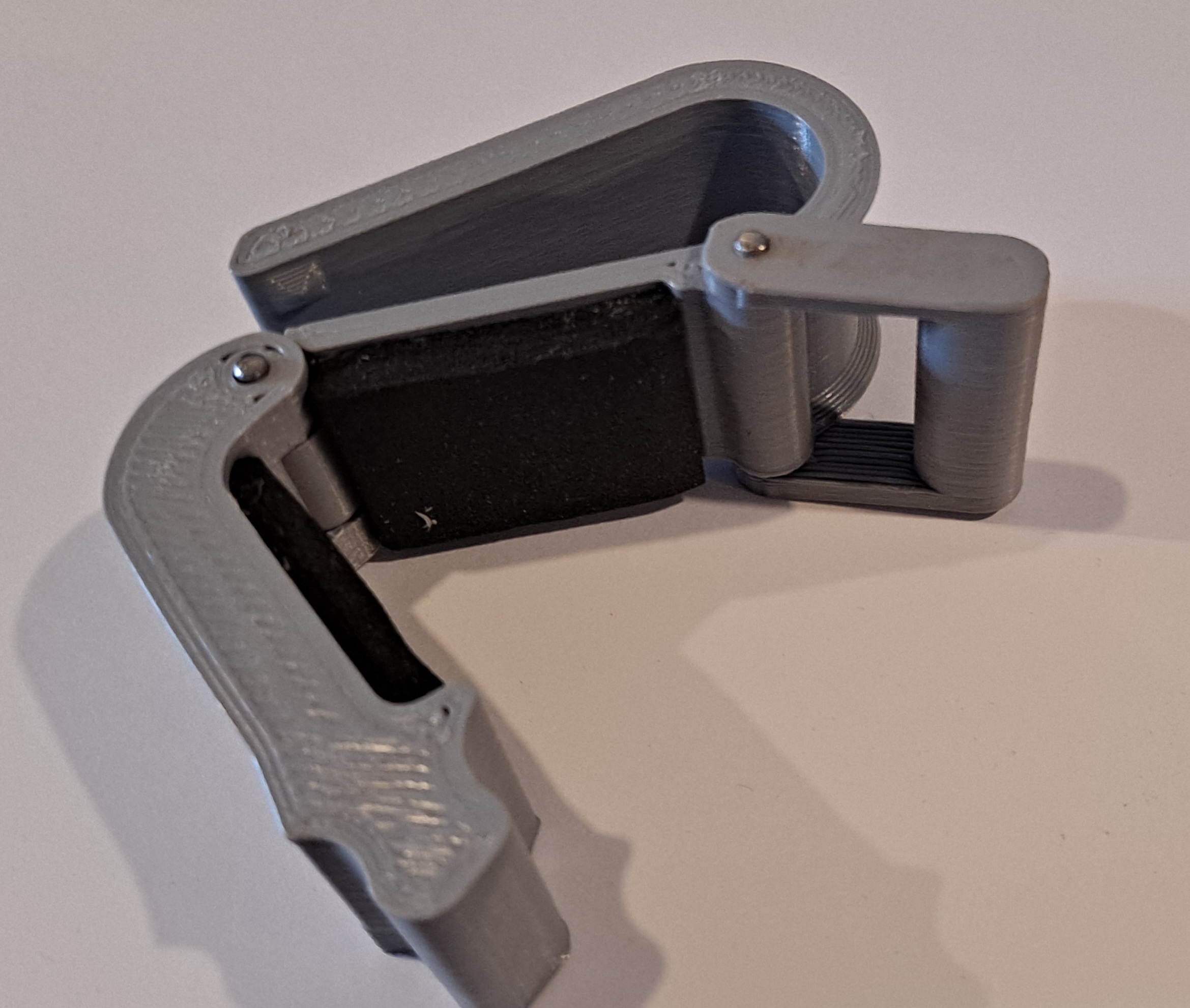 Car visor latch by BTuck | Download free STL model | Printables.com