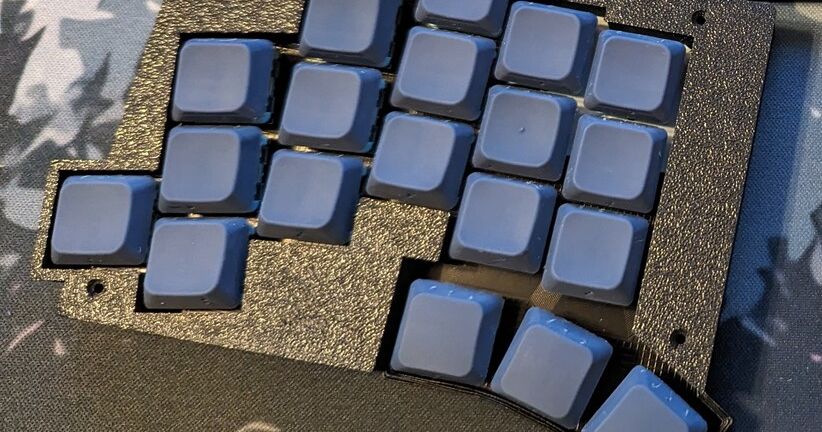 TOTEM keyboard case remix par DeltaWhy | Téléchargez gratuitement un ...