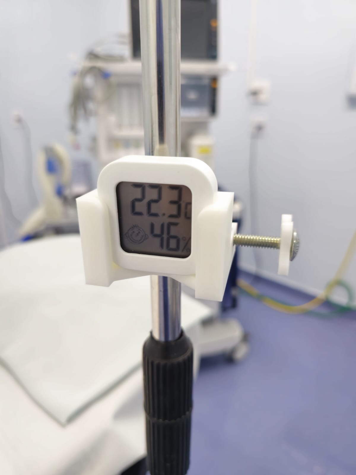 Thermometer holder by rjng | Download free STL model | Printables.com