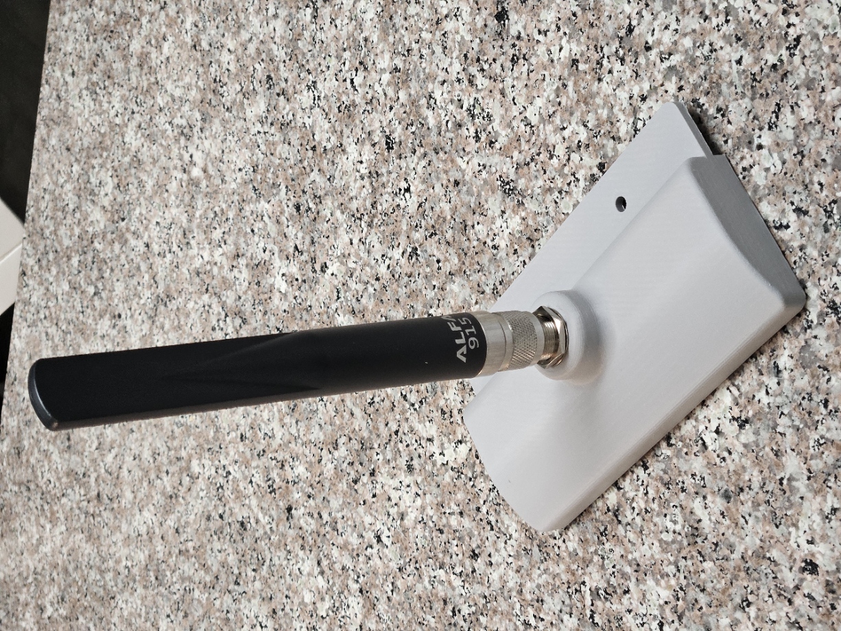 Low Profile Solar Meshtastic Car Node by Blackout Concepts | Download ...