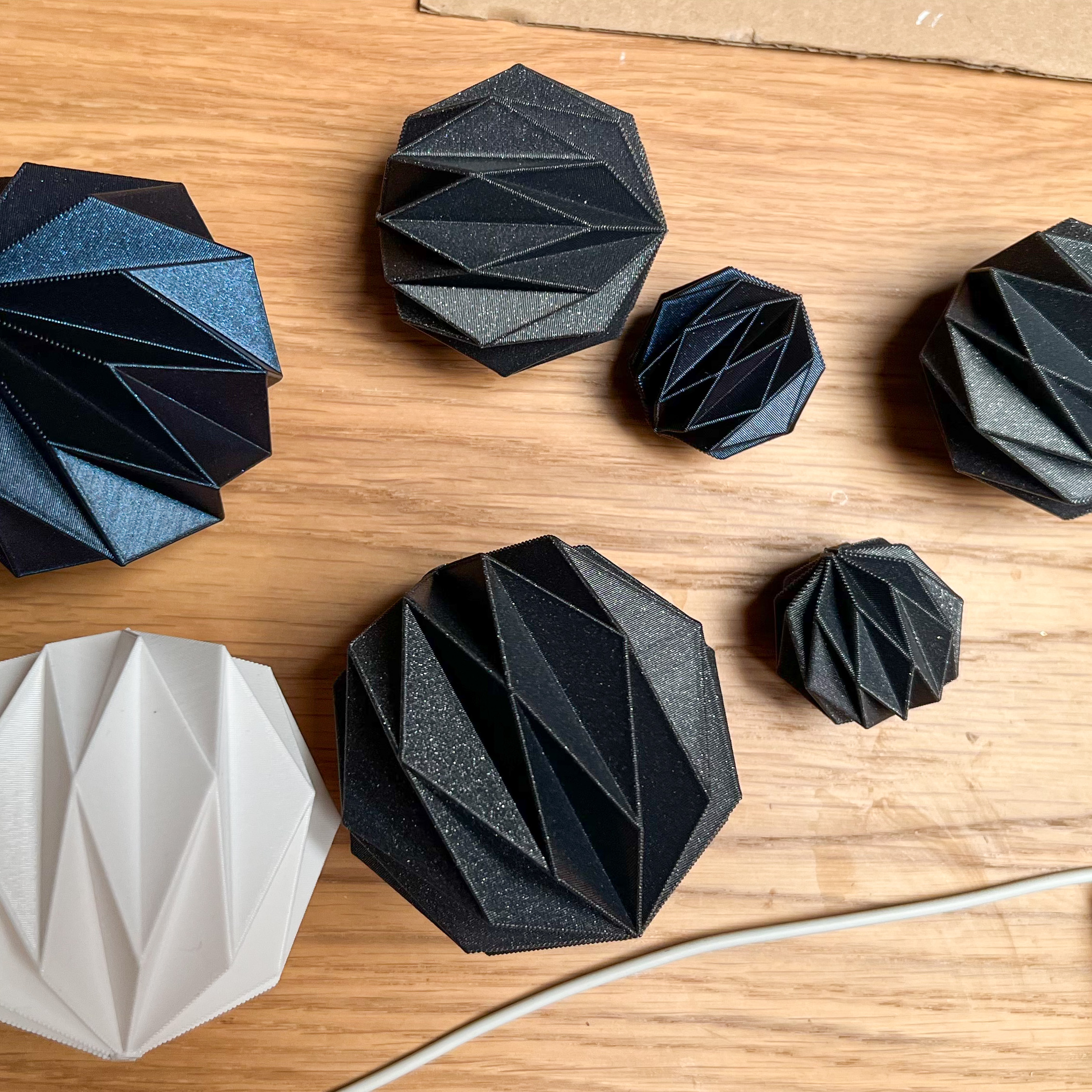 Christmas bulb origami by JAKUB VIKTORA | Download free STL model ...