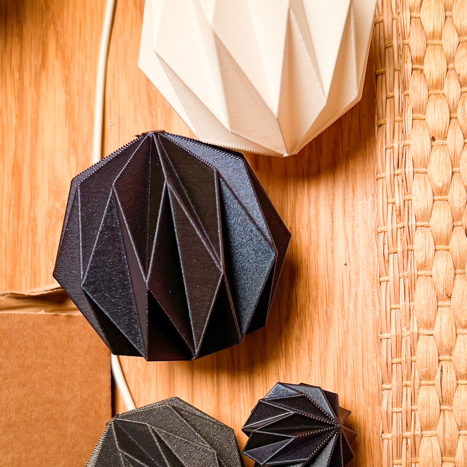 Christmas bulb origami by JAKUB VIKTORA | Download free STL model ...