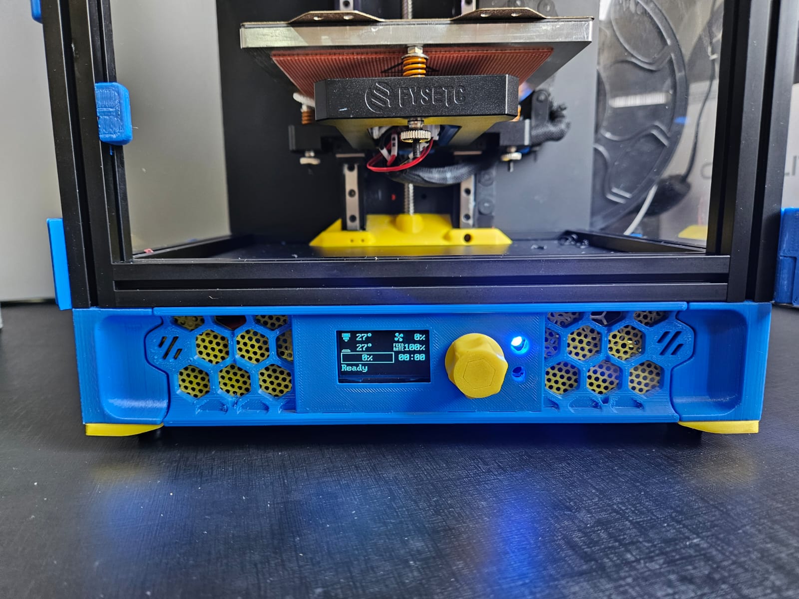 Voron 0.2 R1 V1.1 Integrated Display and Mesh Skirt por Breno Mayder ...