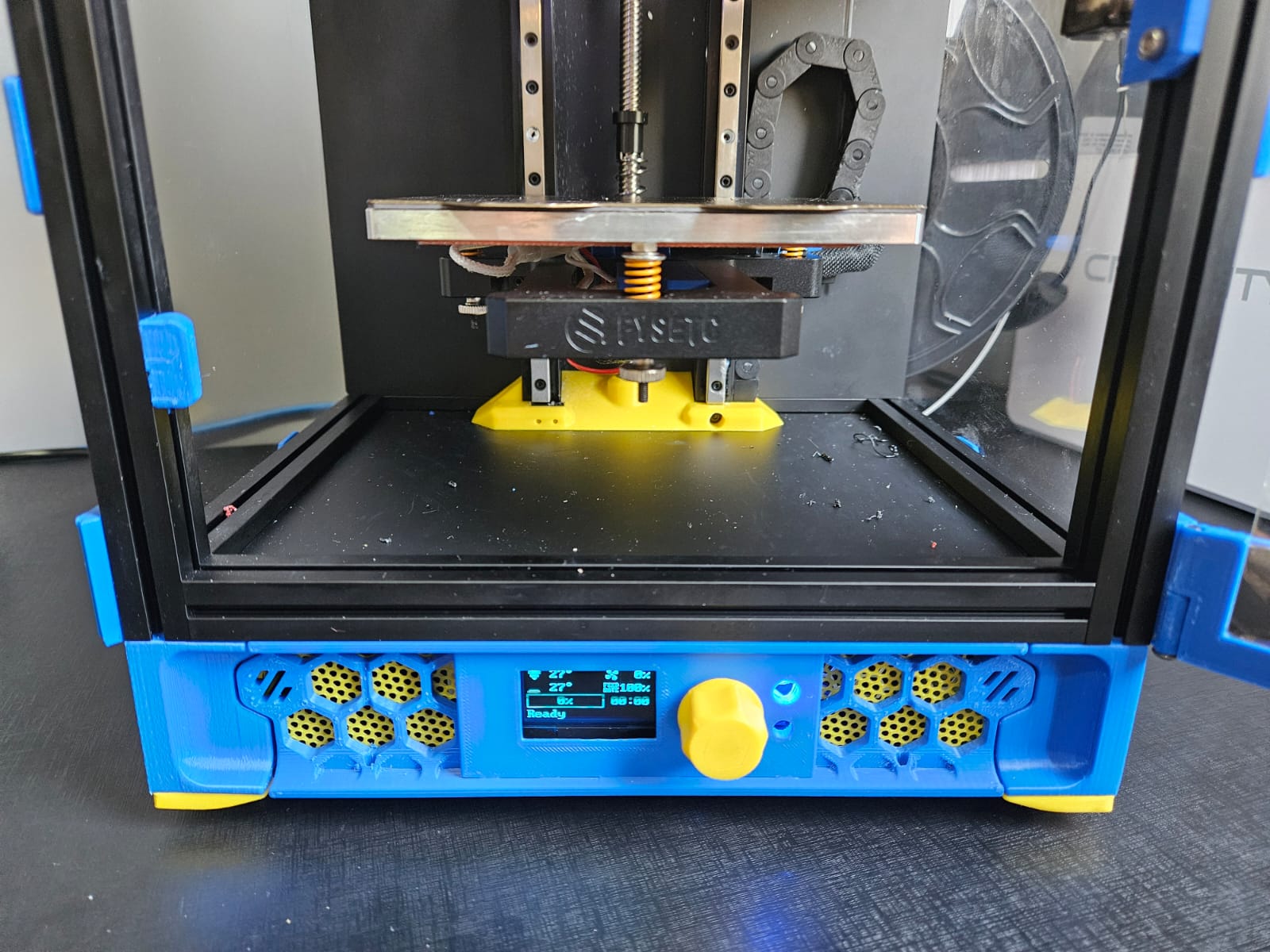 Voron 0.2 R1 V1.1 Integrated Display and Mesh Skirt por Breno Mayder ...
