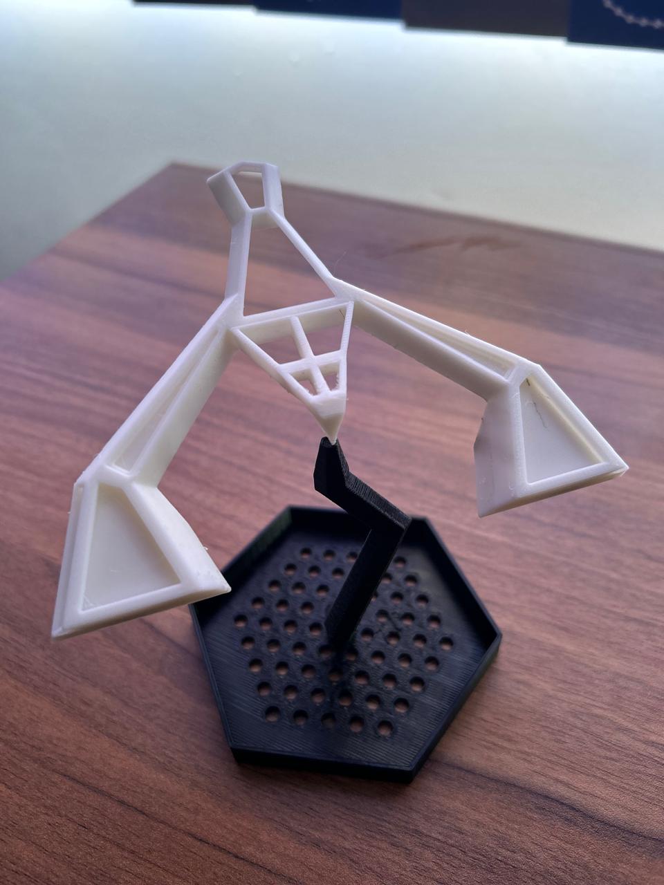 Self balancing Bird Stand par Gihan Chamara | Téléchargez gratuitement ...