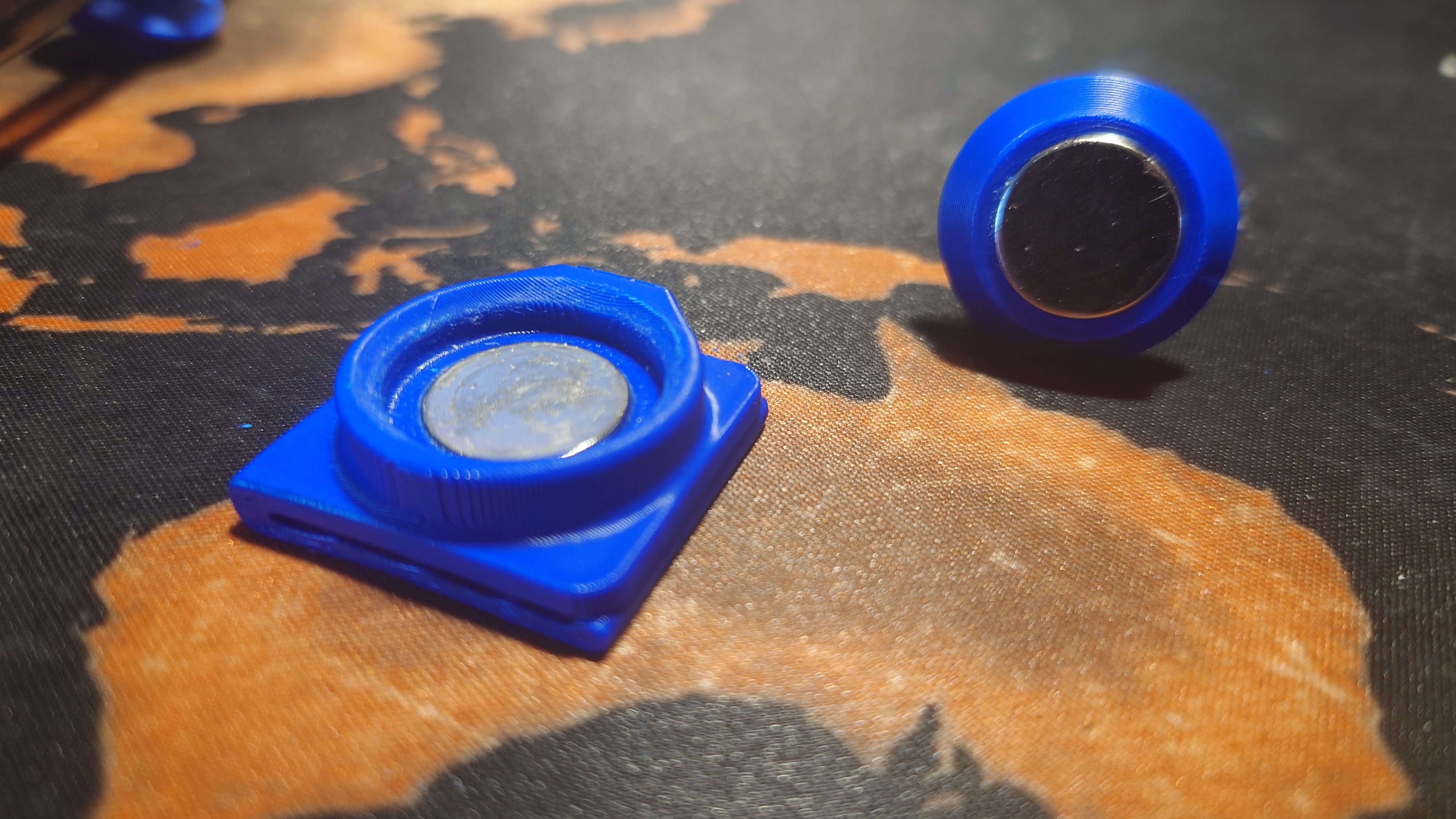 Magnetic clip for hydration backpacks or hippacks by 3D Mad Mesh ...