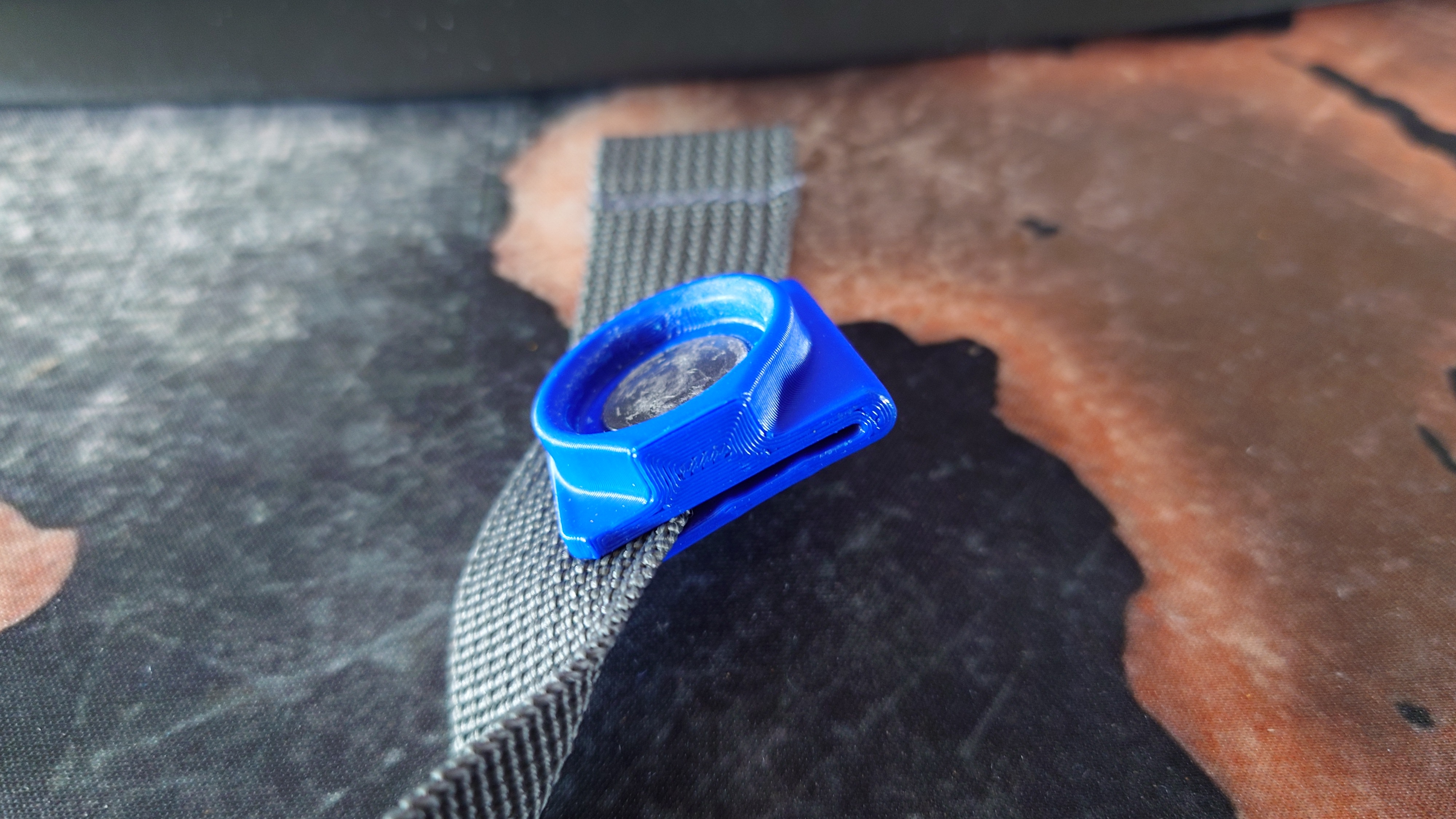 Magnetic clip for hydration backpacks or hippacks by 3D Mad Mesh ...