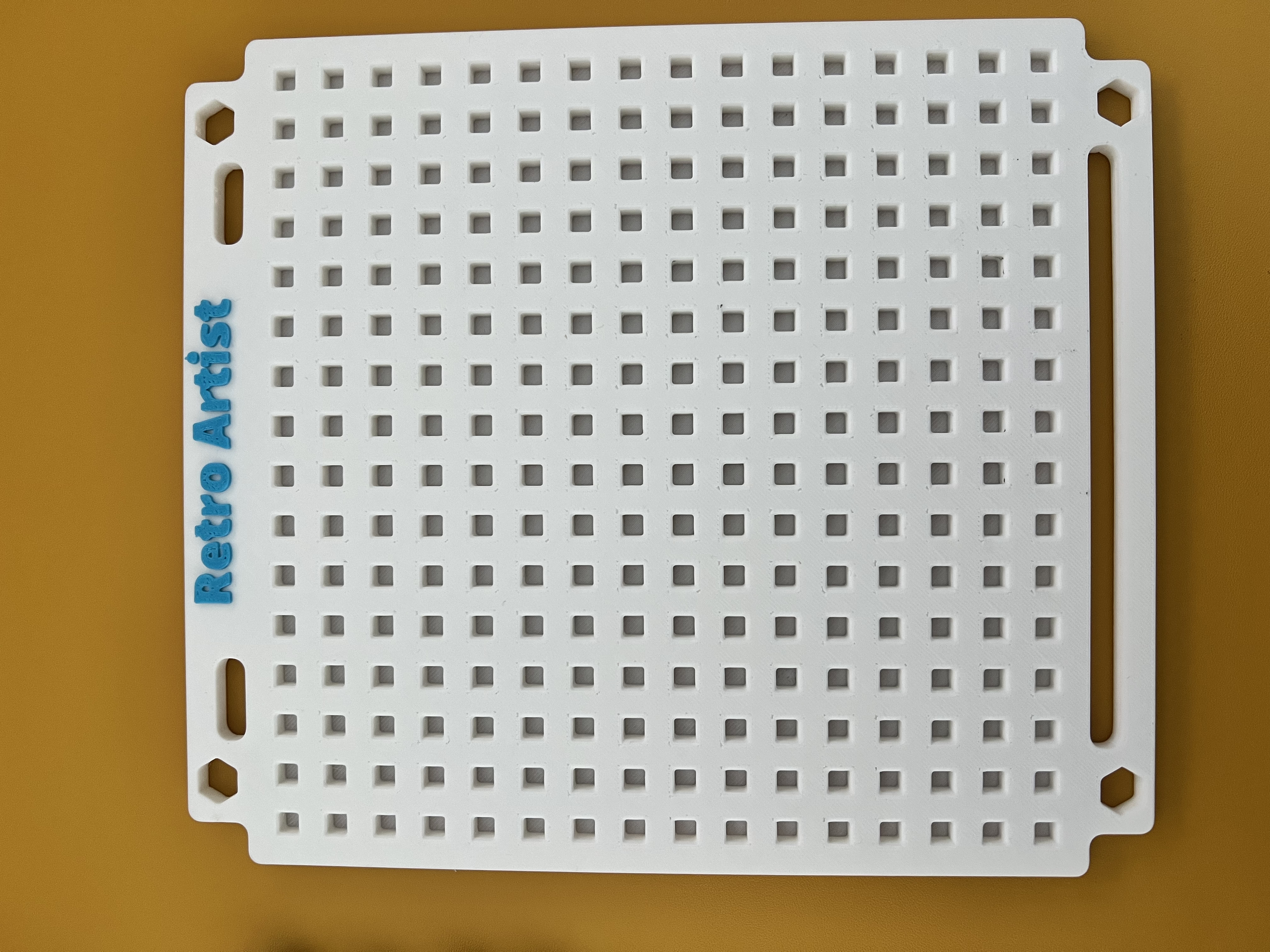 Retro Artist by Peter Martin | Download free STL model | Printables.com